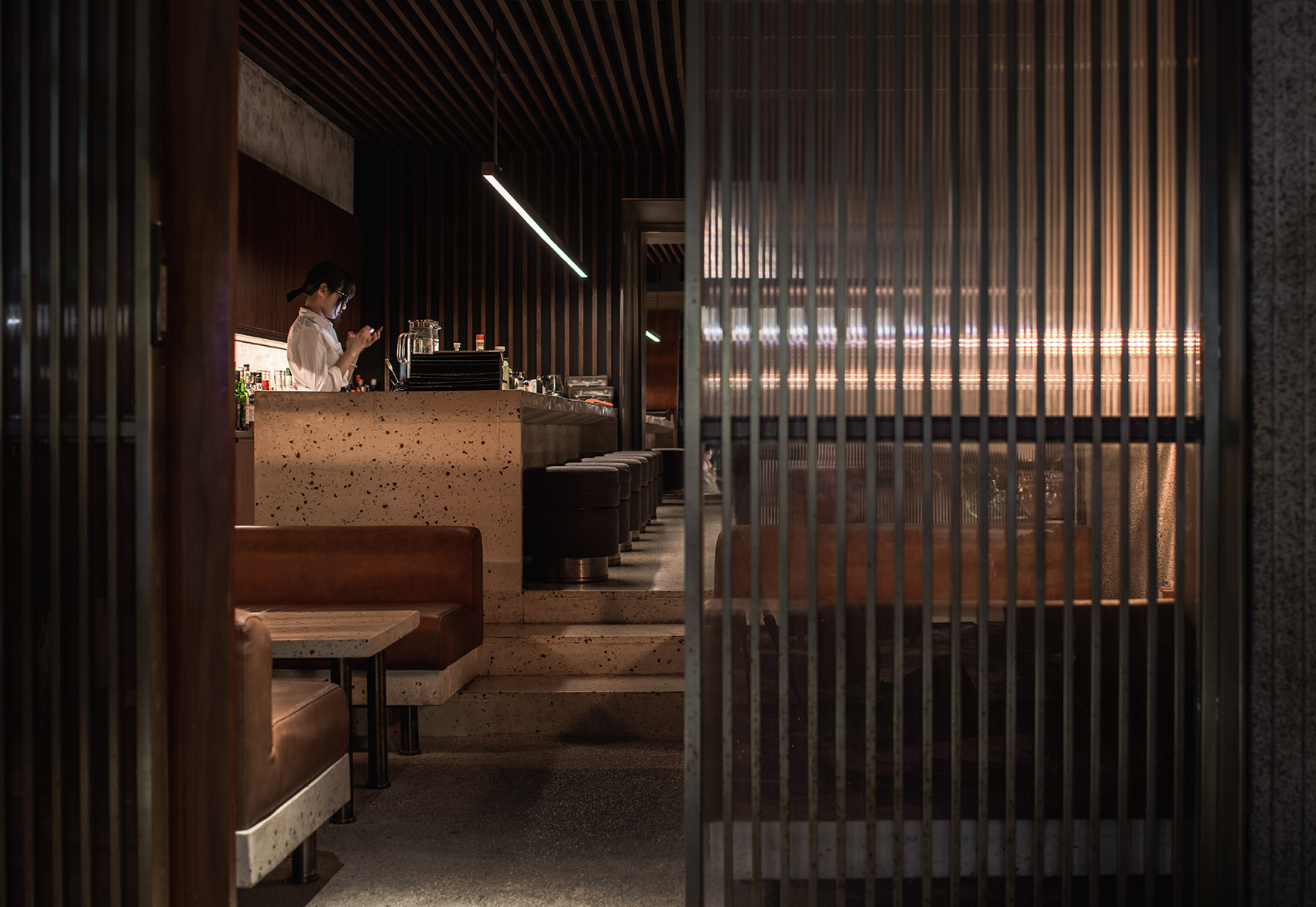 TWO BISTRO & BAR by iZ Design Studio - 谷德设计网