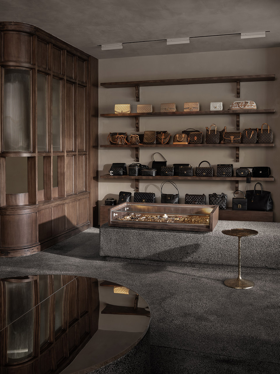FMVintage Luxury Store, China by Jade Simple Design - 谷德设计网
