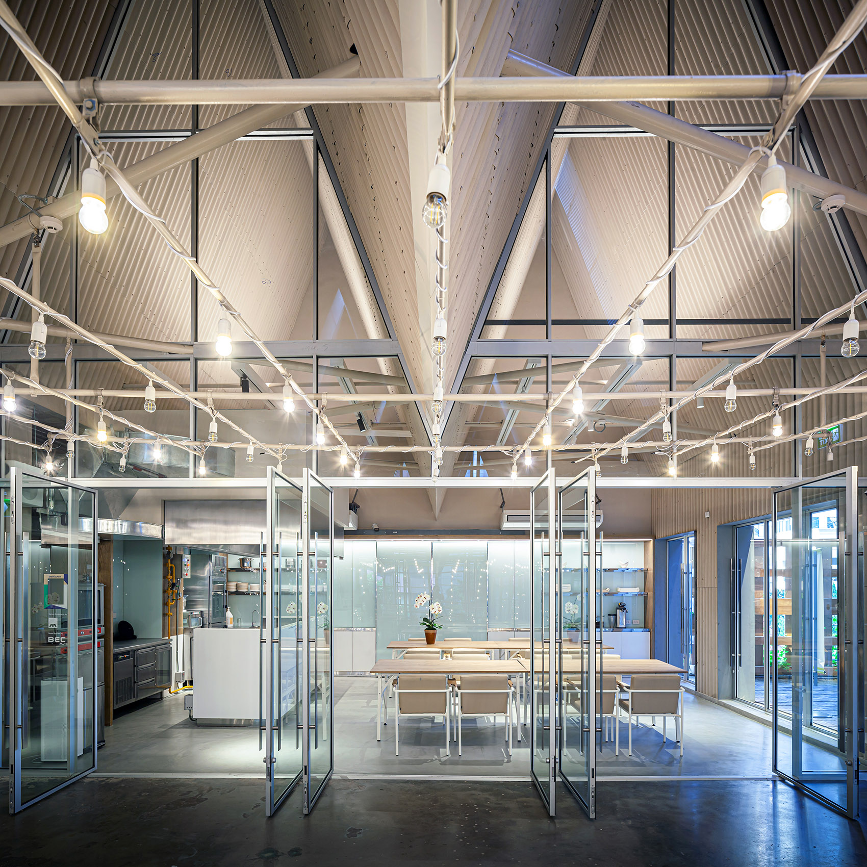 The Commons Saladaeng by Department of Architecture - 谷德设计网