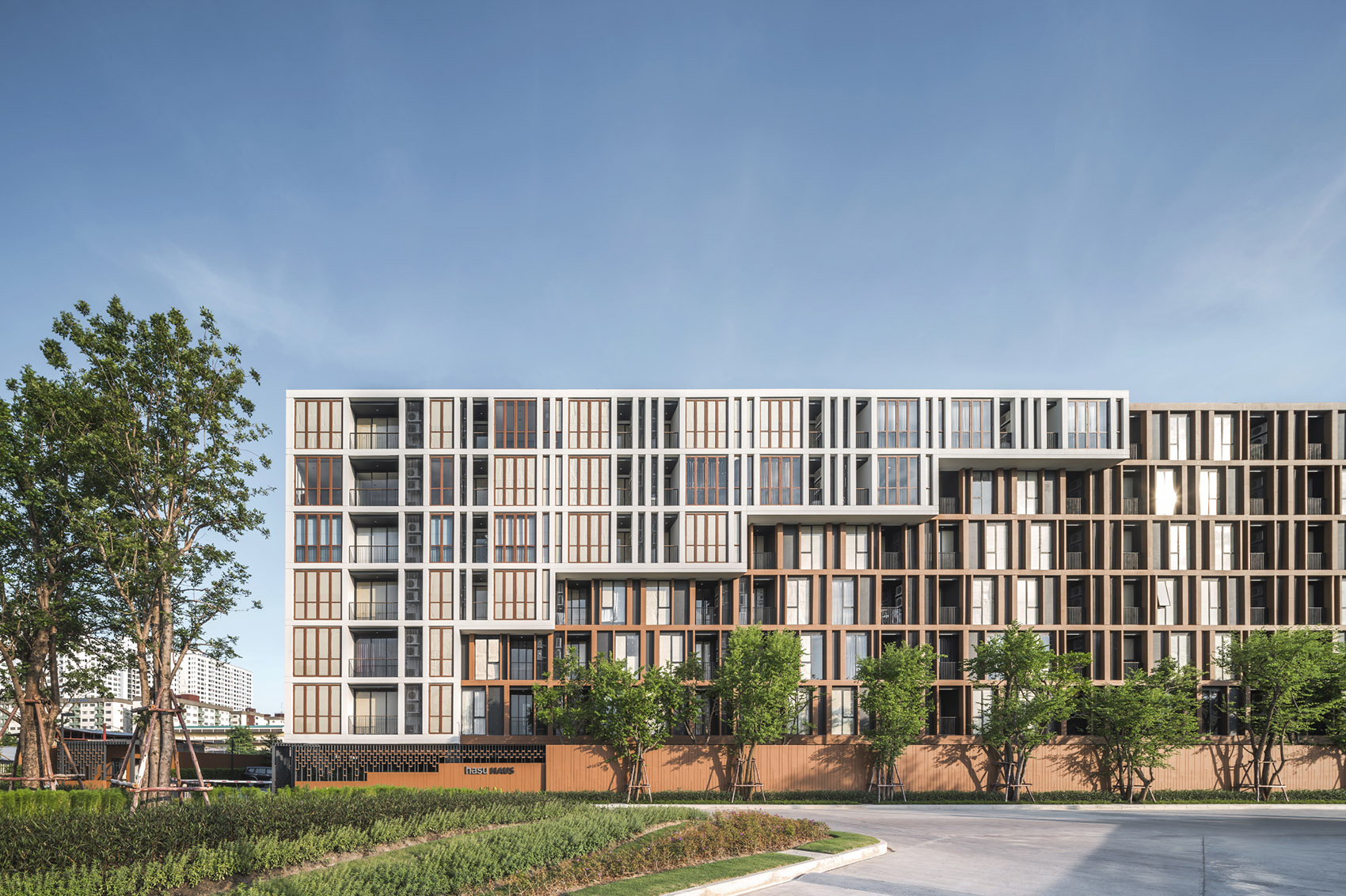 Hasu Haus by Somdoon Architects - 谷德设计网