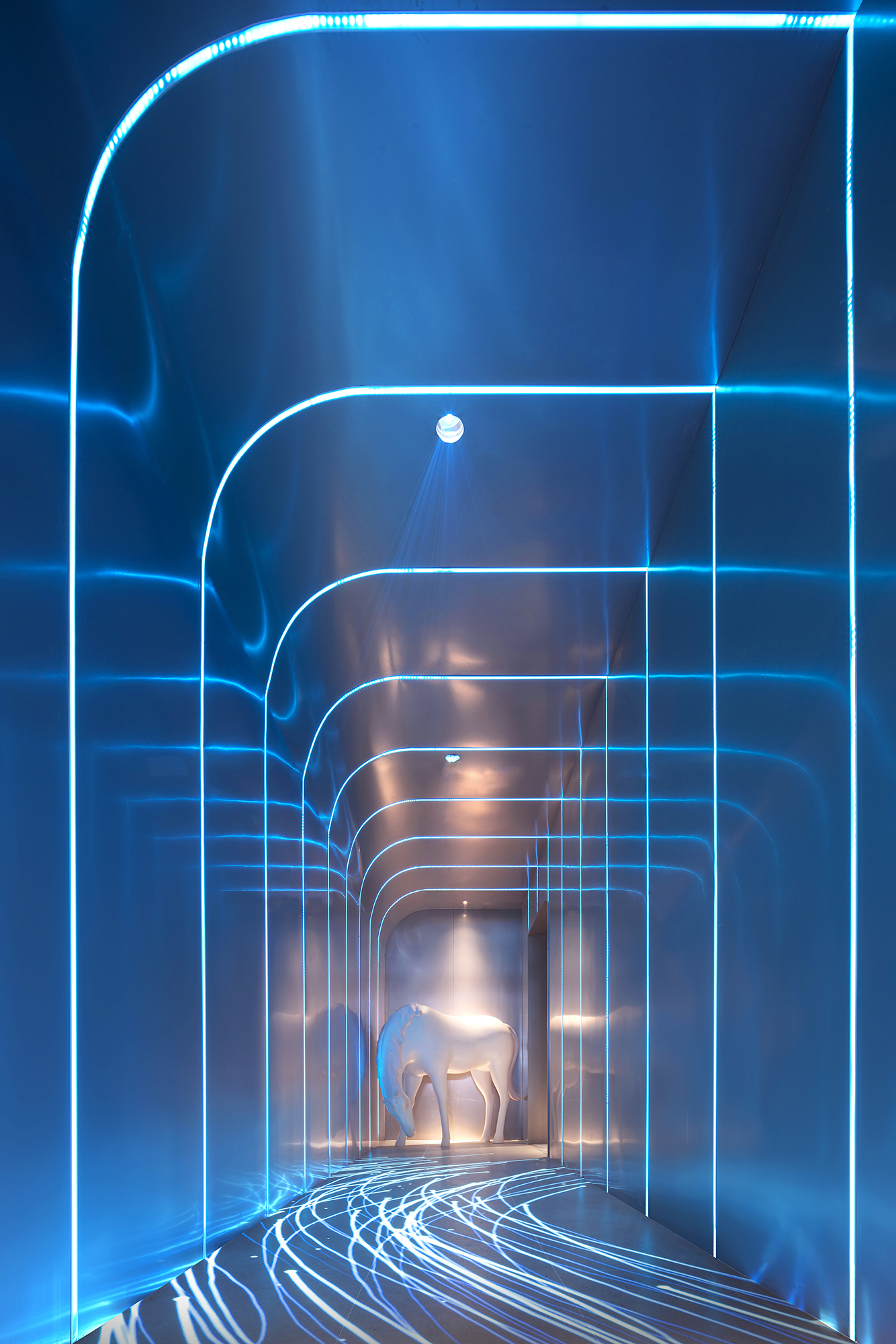 FAN BAR Changsha, China by DIFF DESIGN - 谷德设计网