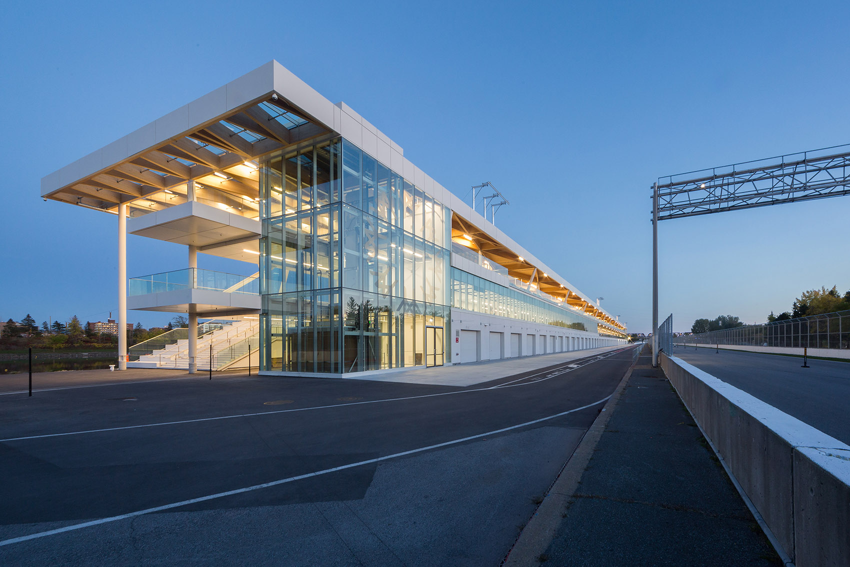 F1 Paddock Montreal by Les architectes FABG - 谷德设计网