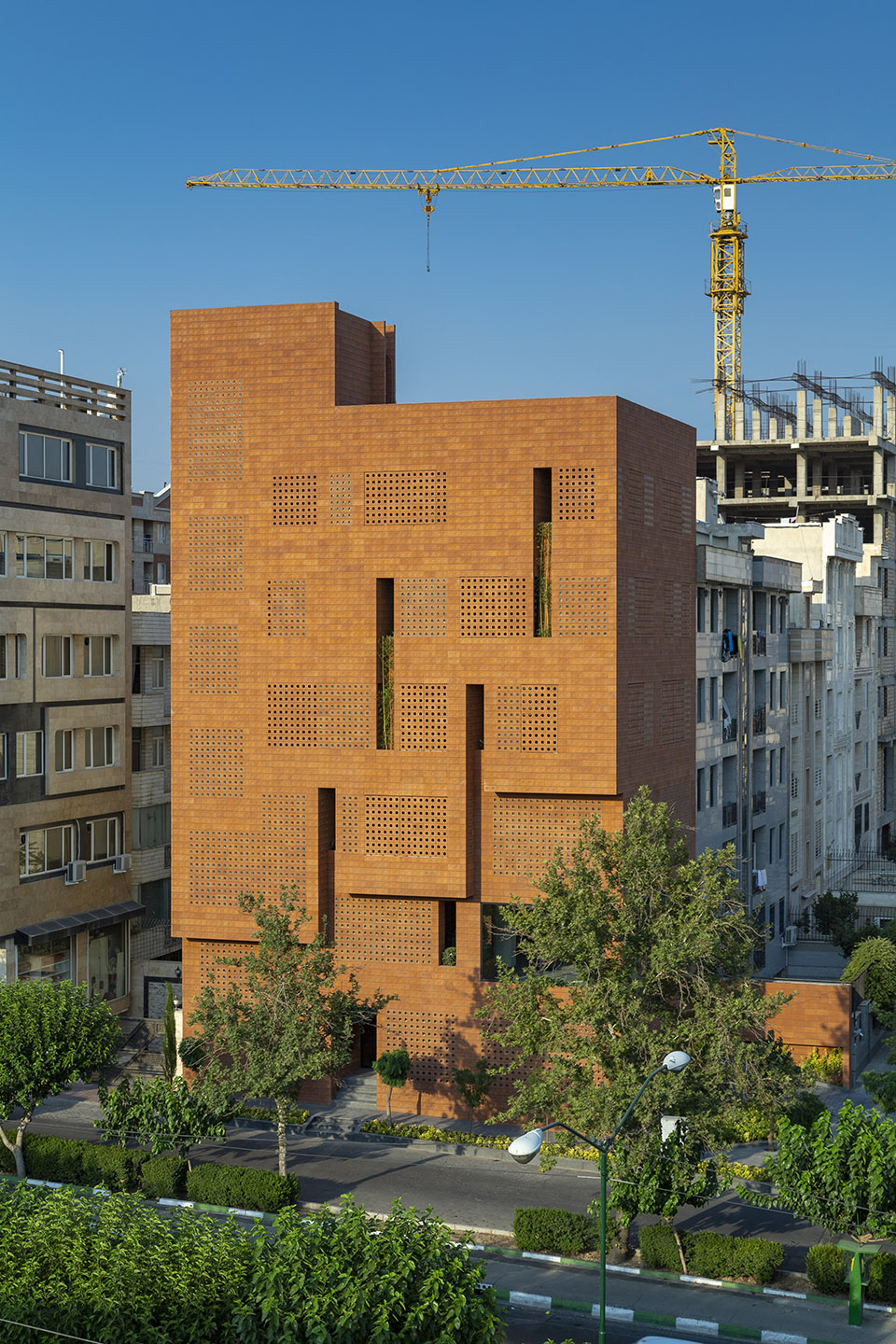 Kohan Ceram大楼，伊朗 / Hooba Design Group - 谷德设计网