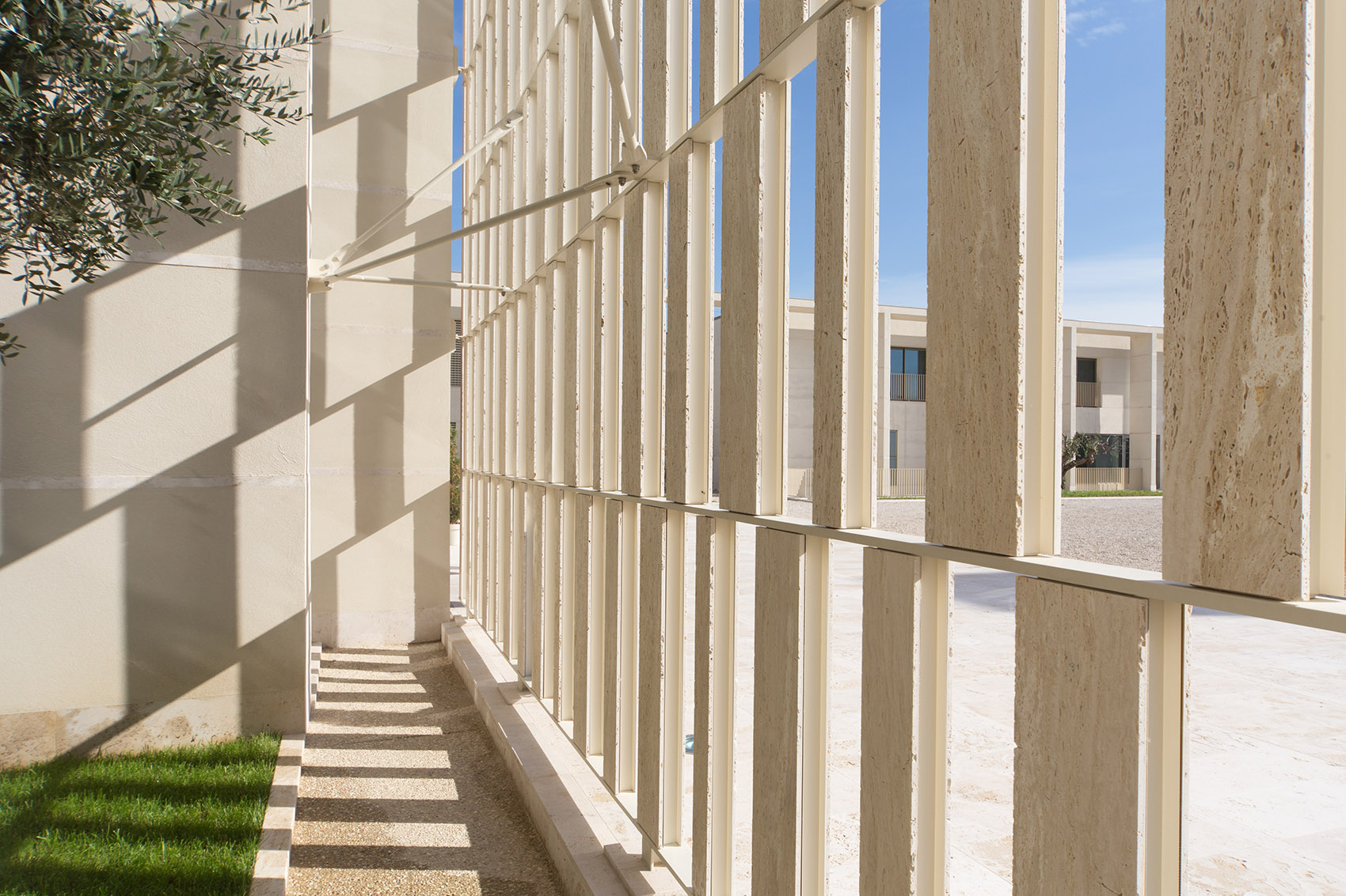 Castel di Lama教堂及社区中心，意大利 / Studio Contini - 谷德设计网