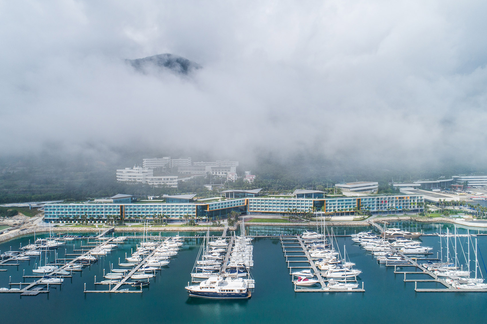 LONGCHEER YACHT CLUB, SHENZHEN, CHINA by SAOTA + ZHUBO Design Group - 谷德设计网
