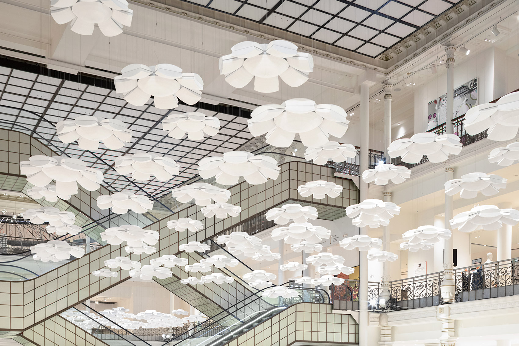 nendo’s white exhibition “ame nochi hana – rainy, later bloomy” for Le ...