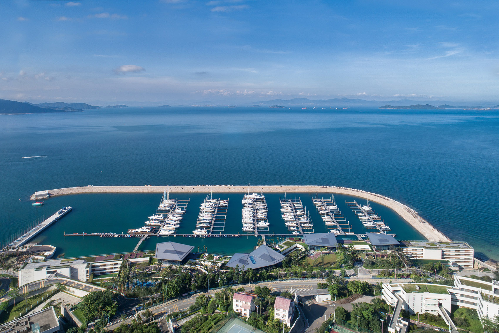 LONGCHEER YACHT CLUB, SHENZHEN, CHINA by SAOTA + ZHUBO Design Group - 谷德设计网