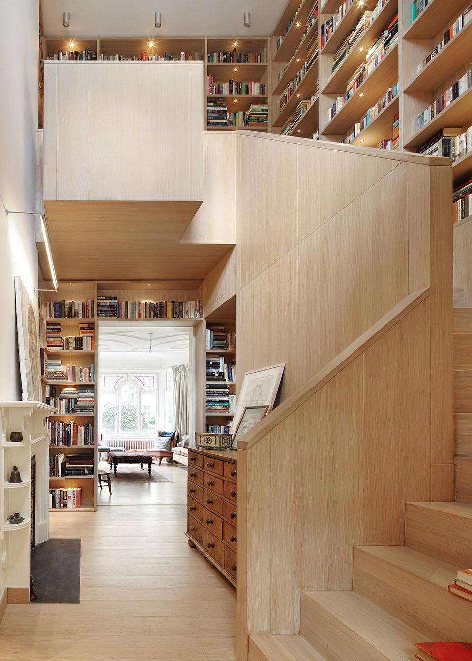 Book Tower House by Platform 5 Architects - 谷德设计网