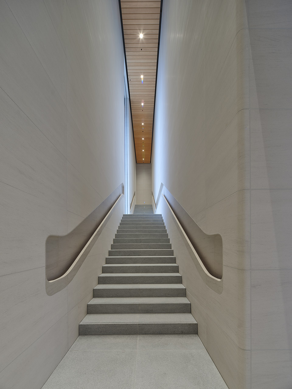 Apple Store, Sanlitun, Beijing by Foster + Partners - 谷德设计网 Apple Store, Sanlitun, Beijing by Foster + Partners - 谷德设计网