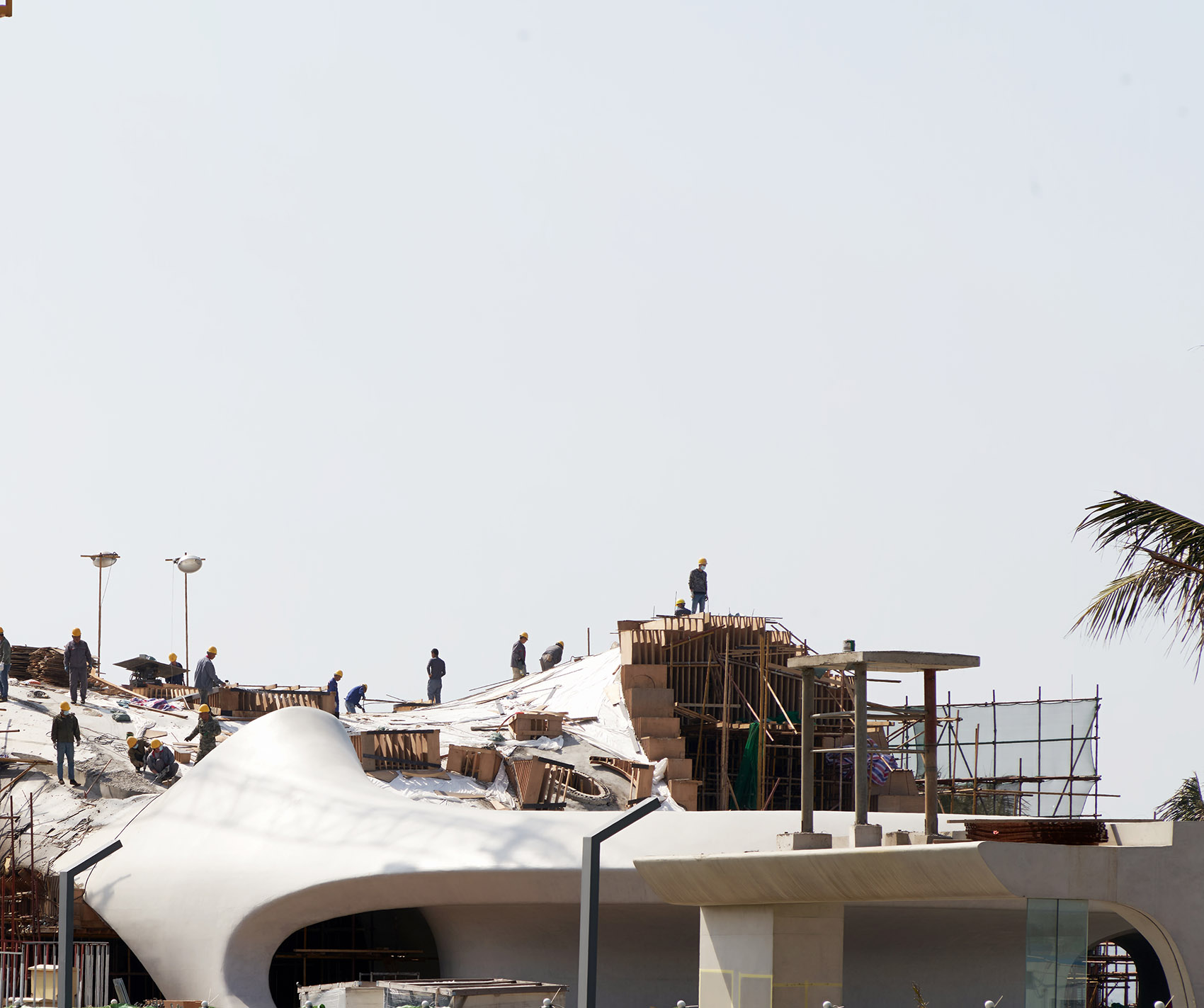 MAD’s ‘Wormhole Library’ Creates a Dreamscape by the South China Sea ...