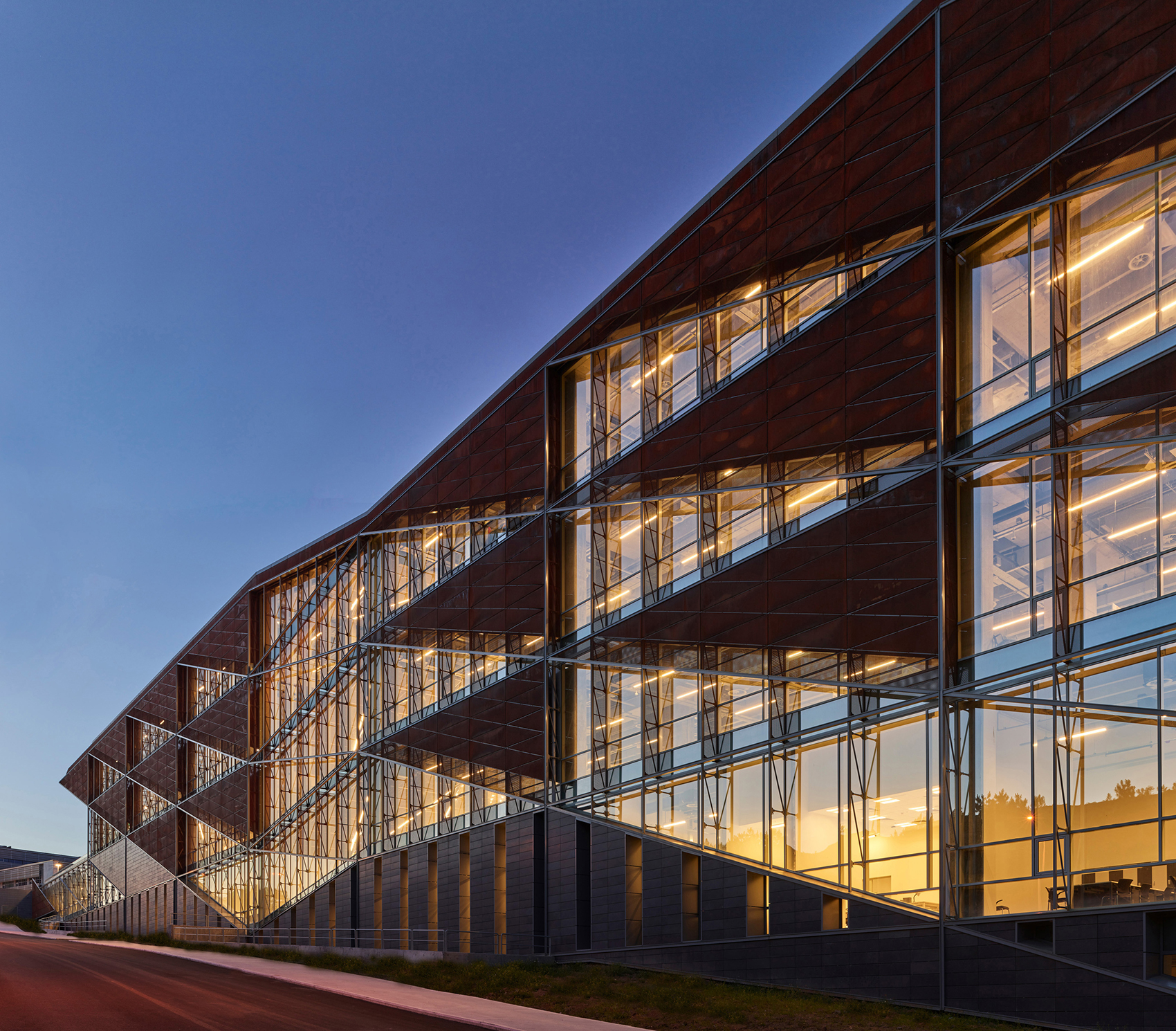 Özyeğin大学建筑与设计学院大楼，土耳其 / ARK-itecture - 谷德设计网