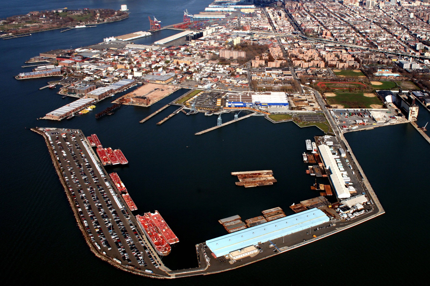 Red Hook Houses by KPF - 谷德设计网