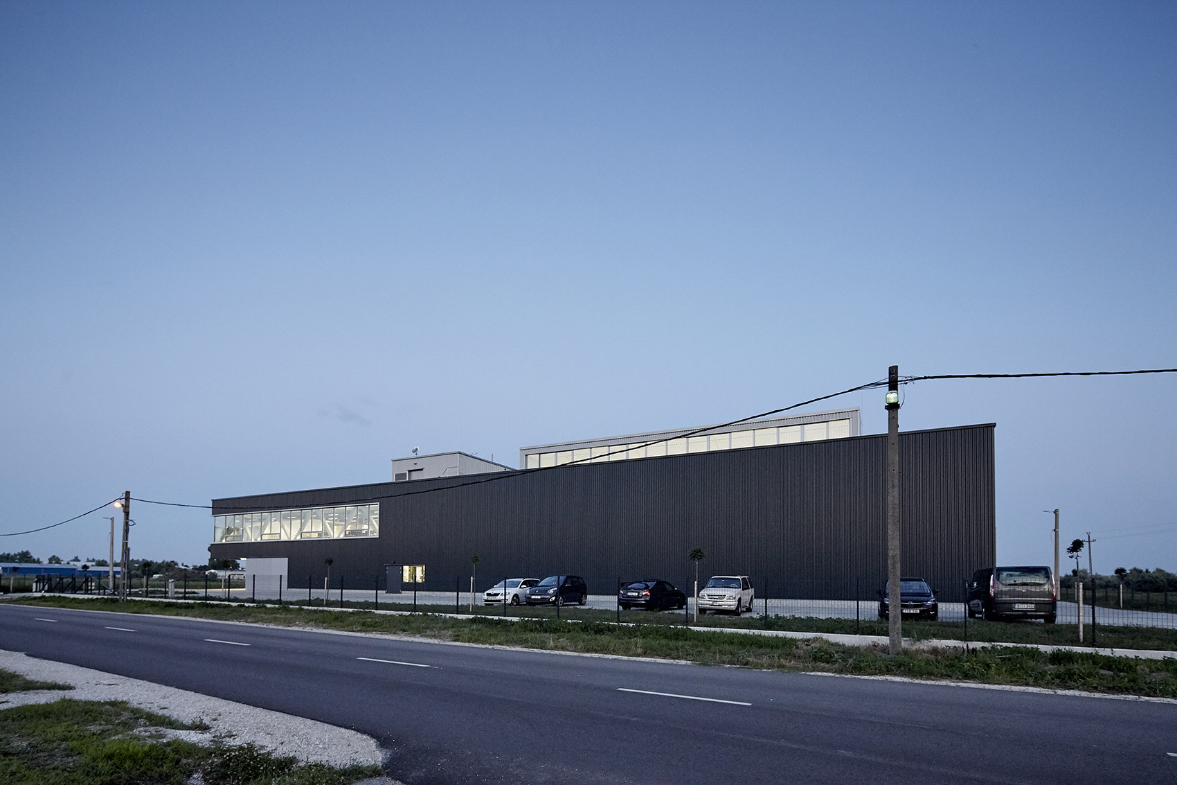 Amplio Headquarters by T2.a Architects - 谷德设计网