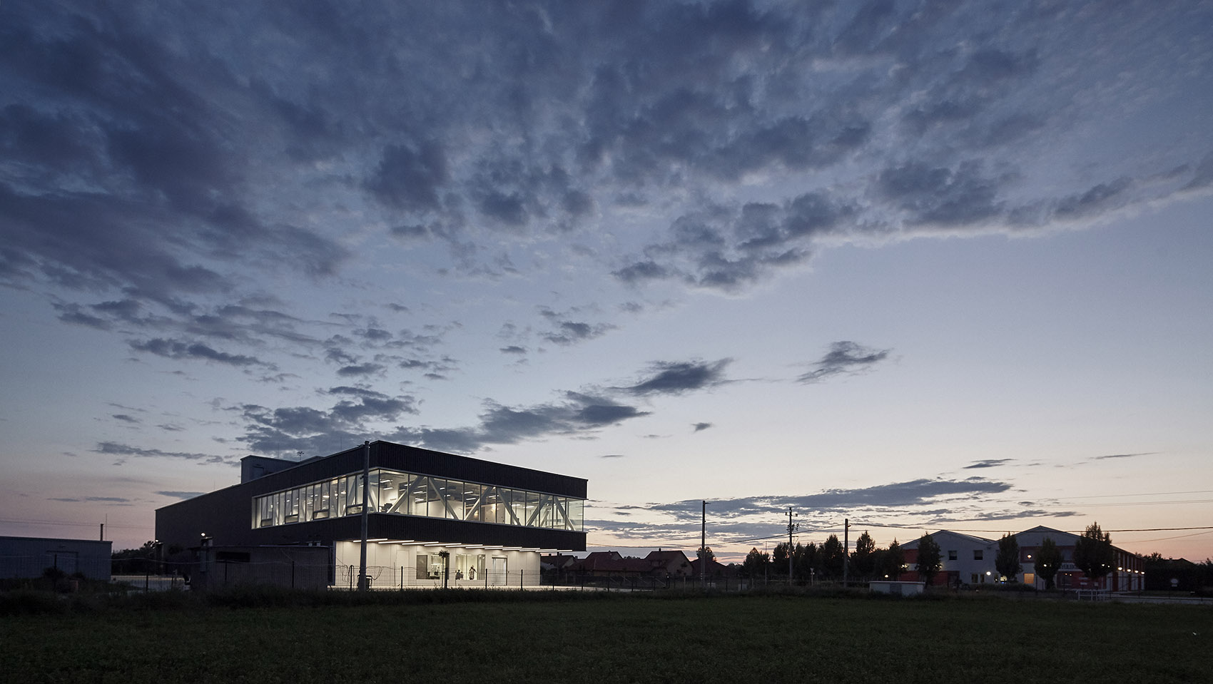 Amplio Headquarters by T2.a Architects - 谷德设计网