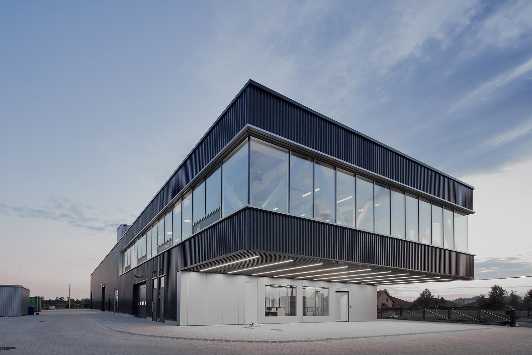 Amplio Headquarters by T2.a Architects - 谷德设计网