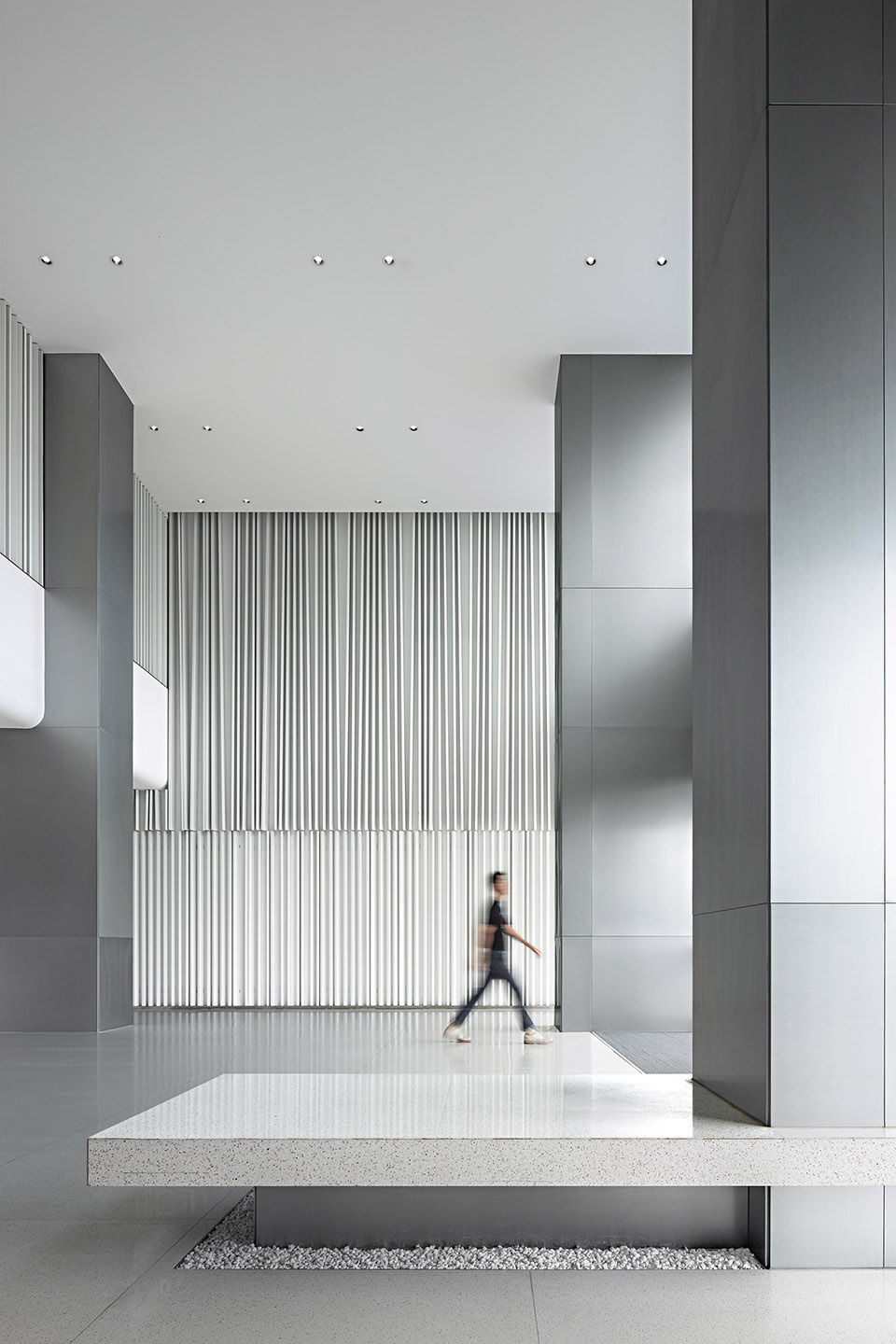 The lobby space design of Dongyu logistics office building, China by WE ...