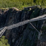 Step bridge at Vøringsfossen, Norway by Carl-Viggo Hølmebakk - 谷德设计网