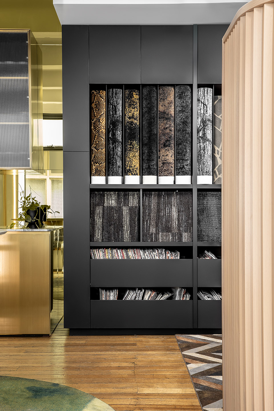 Rugs Carpet + Design Showroom, Melbourne by Kestie Lane Studio - 谷德设计网