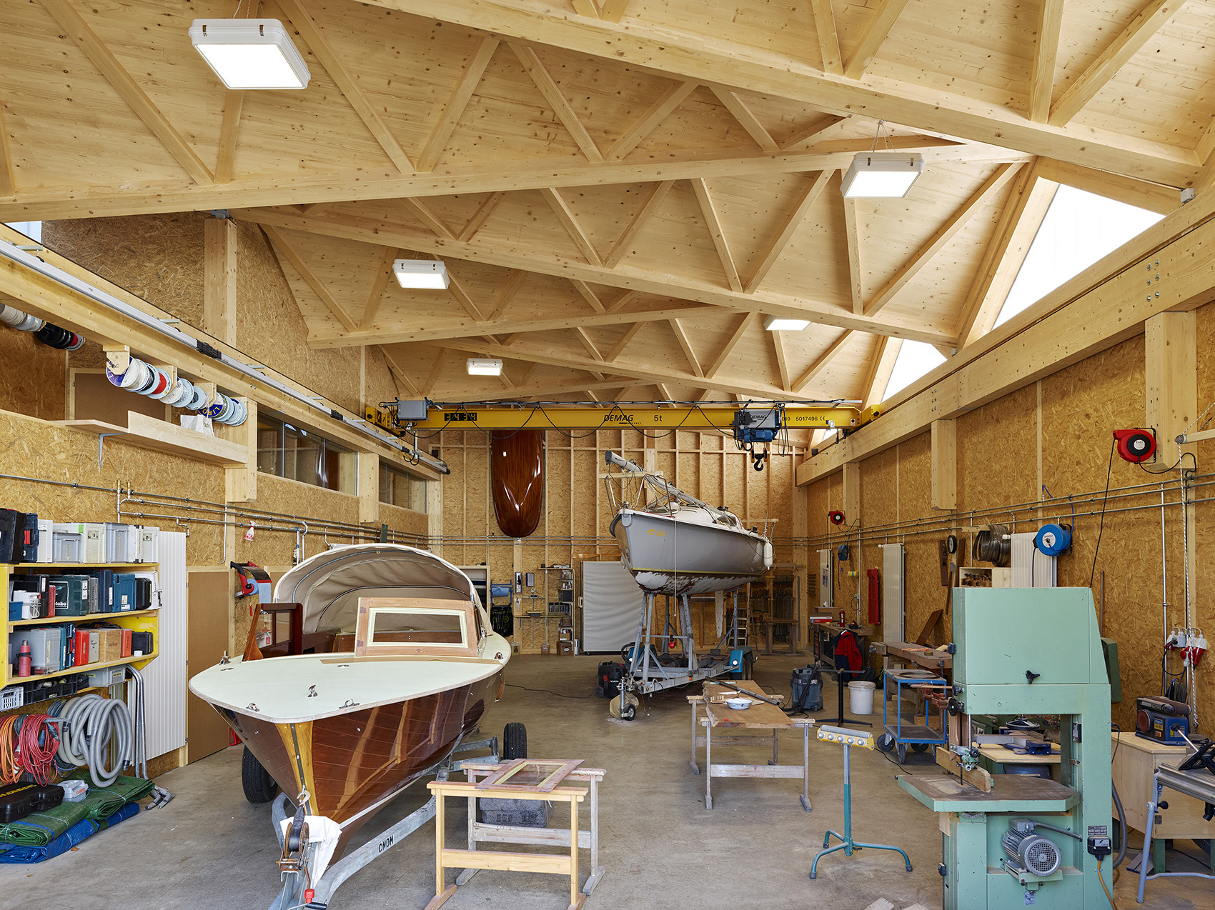 Cully Boatyard by LOCALARCHITECTURE - 谷德设计网