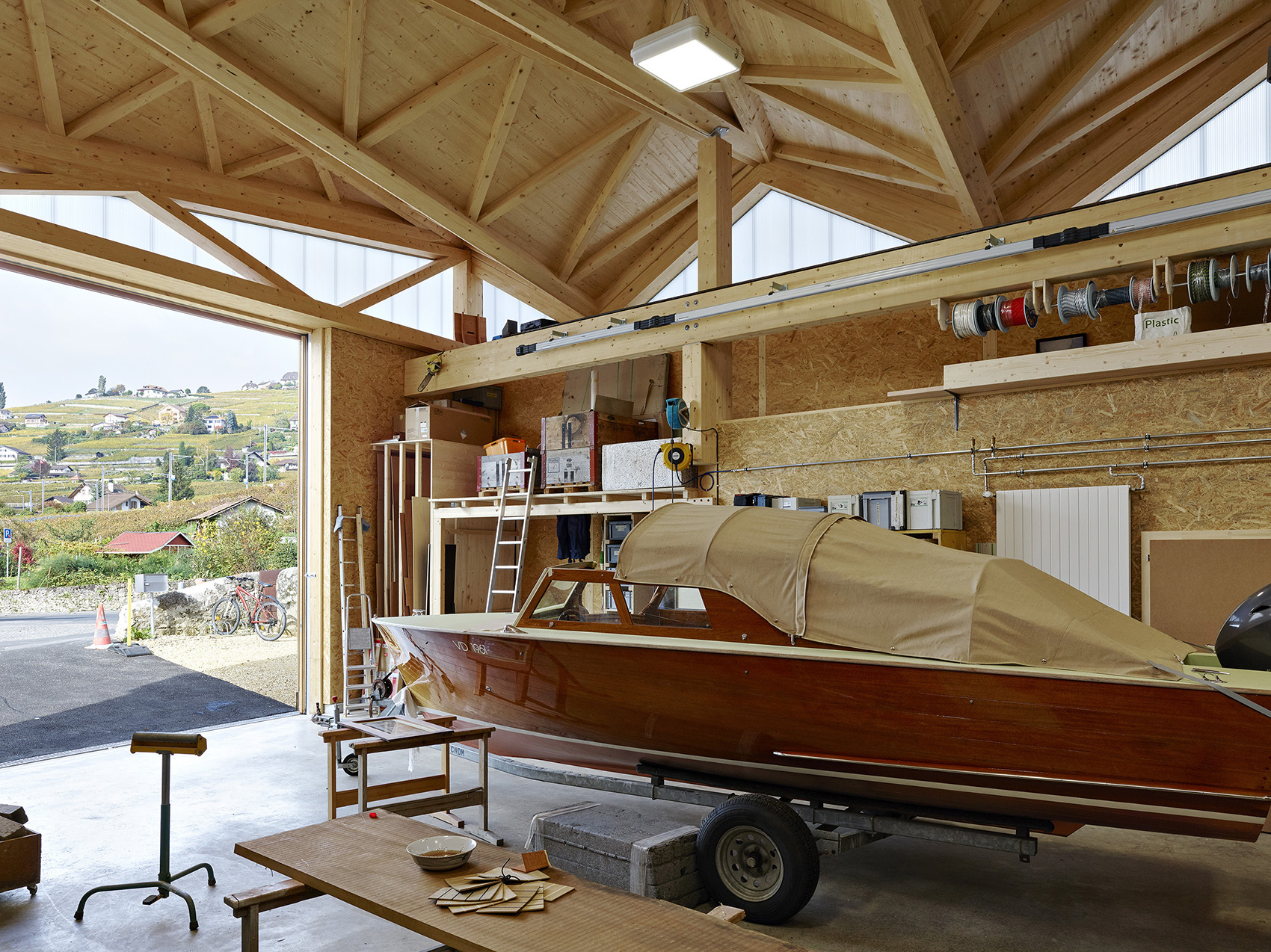Cully Boatyard by LOCALARCHITECTURE - 谷德设计网