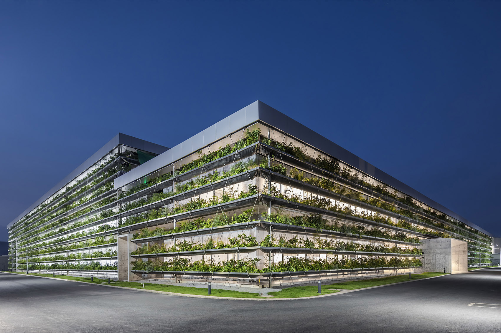 Jakob Factory by G8A Architecture & Urban Planning + rollimarchini ...