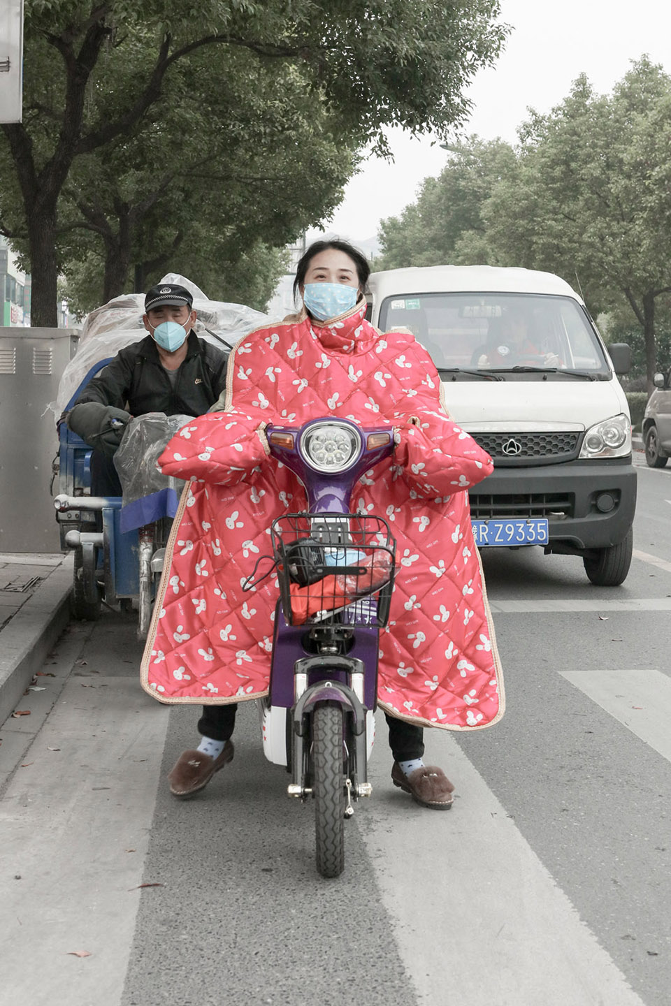 Chinese Scooters, China by Francois Prost - 谷德设计网