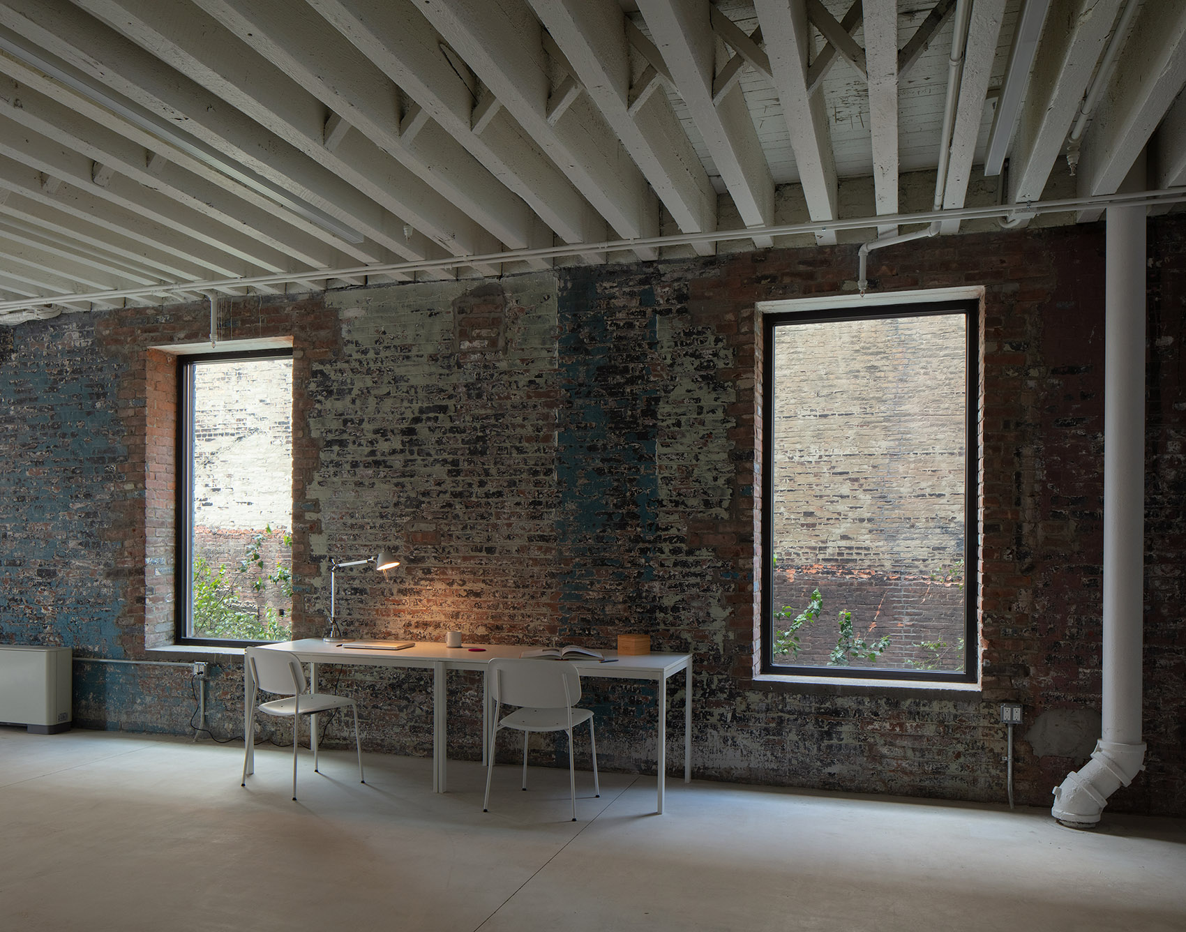 Renovation & redesign of masonry factory at Brooklyn by Worrell Yeung ...