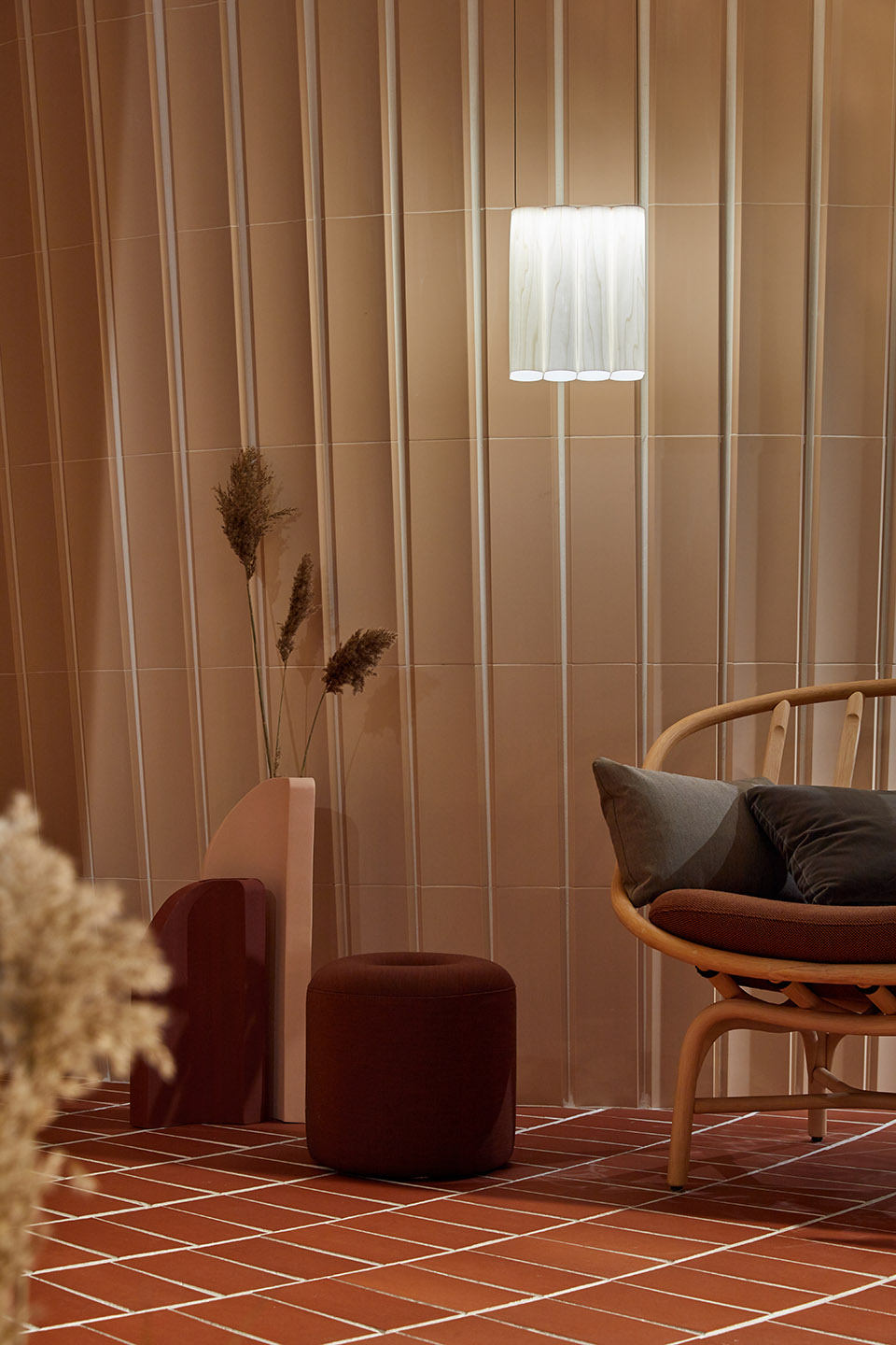 The bookish light by MUT - 谷德设计网