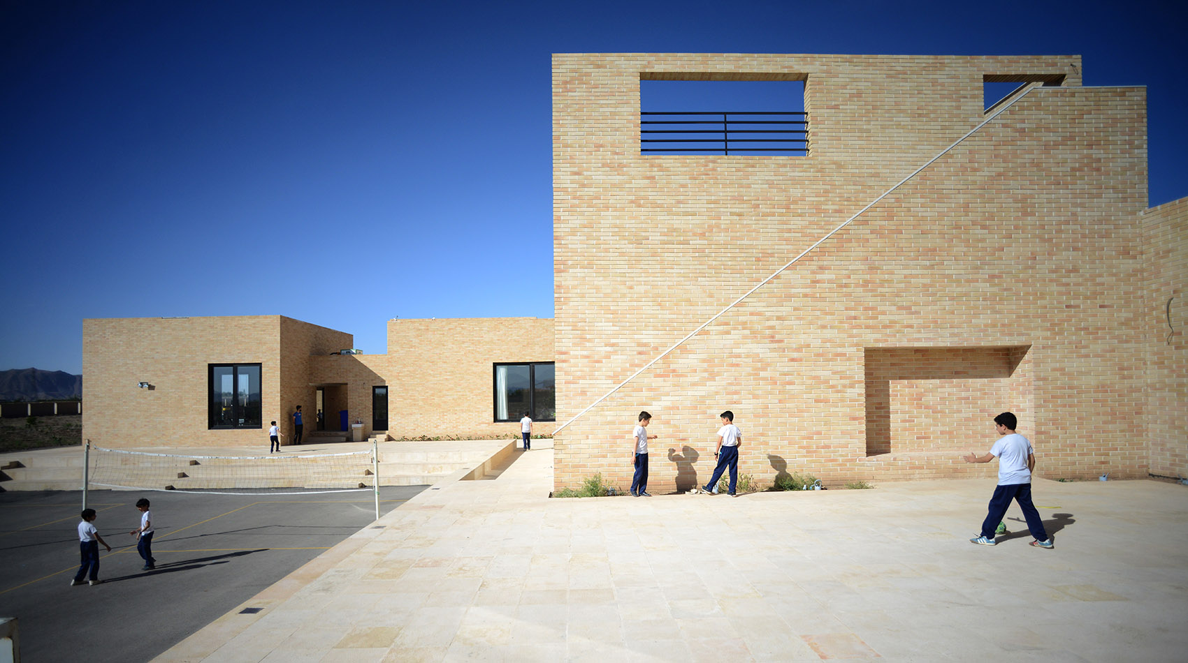 THE NOOR e MOBIN G2 PRIMARY SCHOOL, Semnan Province, Iran by FEA studio ...