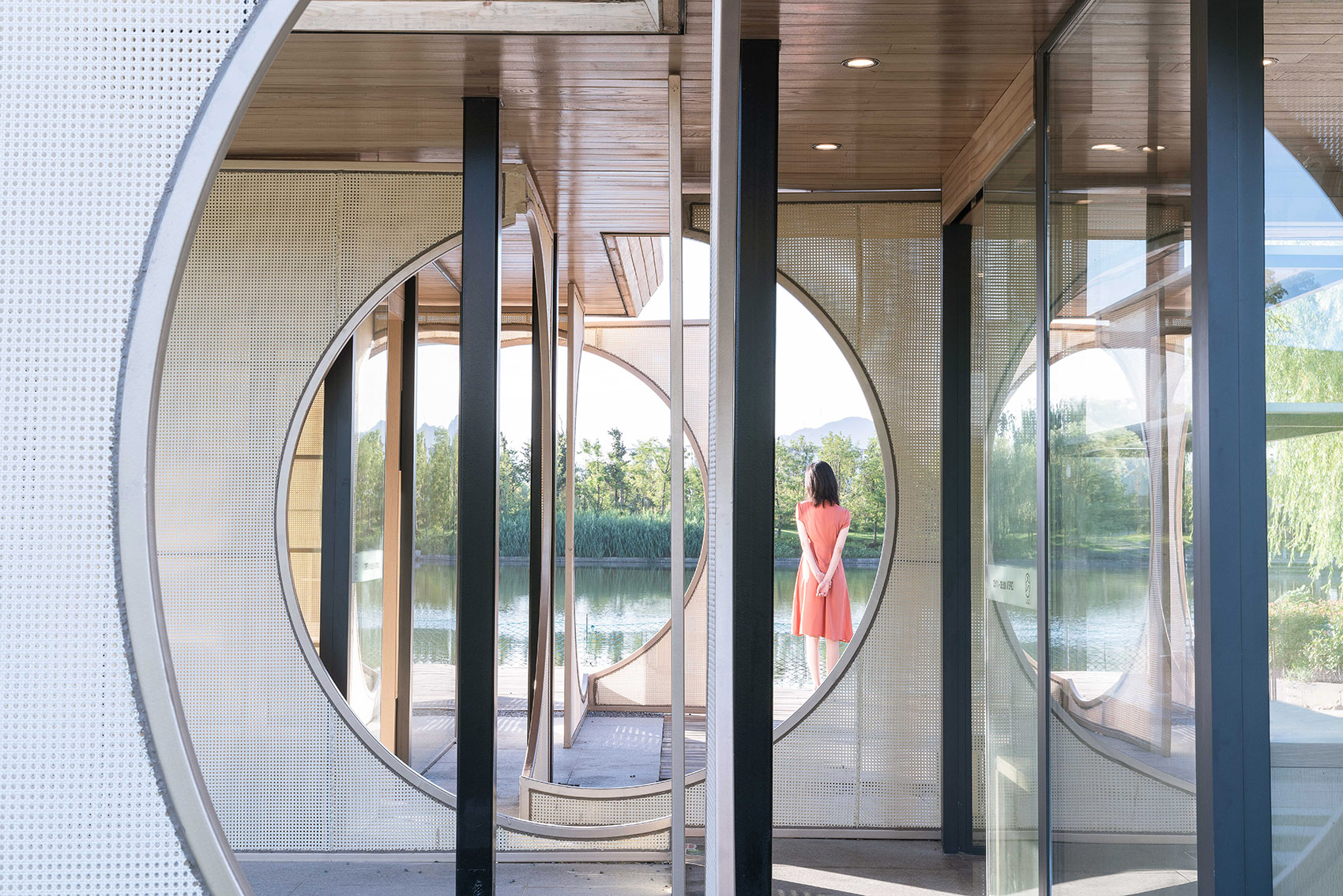 Screen Pavilion – Dingshan Pavilio in Xianghu, China by Ray&Emilio ...