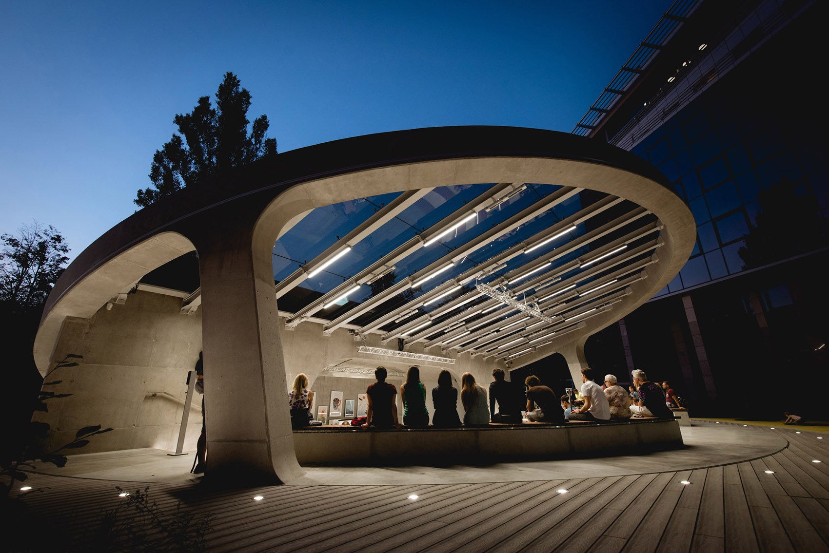 Brain Embassy Amphitheatre by mode:lina - 谷德设计网