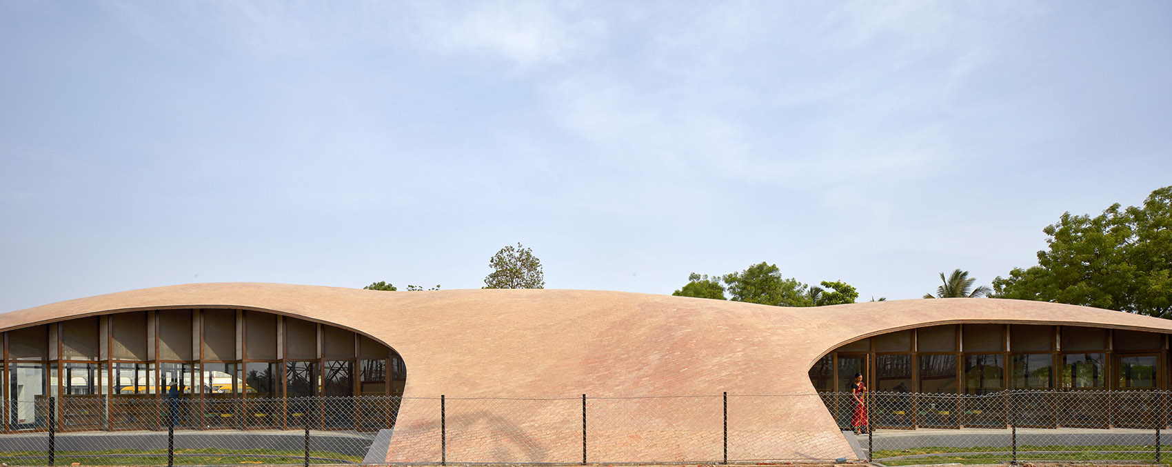 Maya Somaiya Library, Sharda School by Sameep Padora & Associates - 谷德设计网