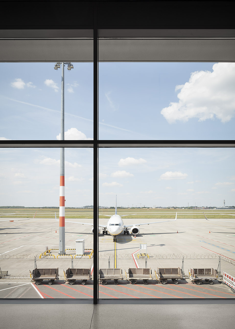 Ready for Take-off：Air traffic starting at BER by gmp - 谷德设计网