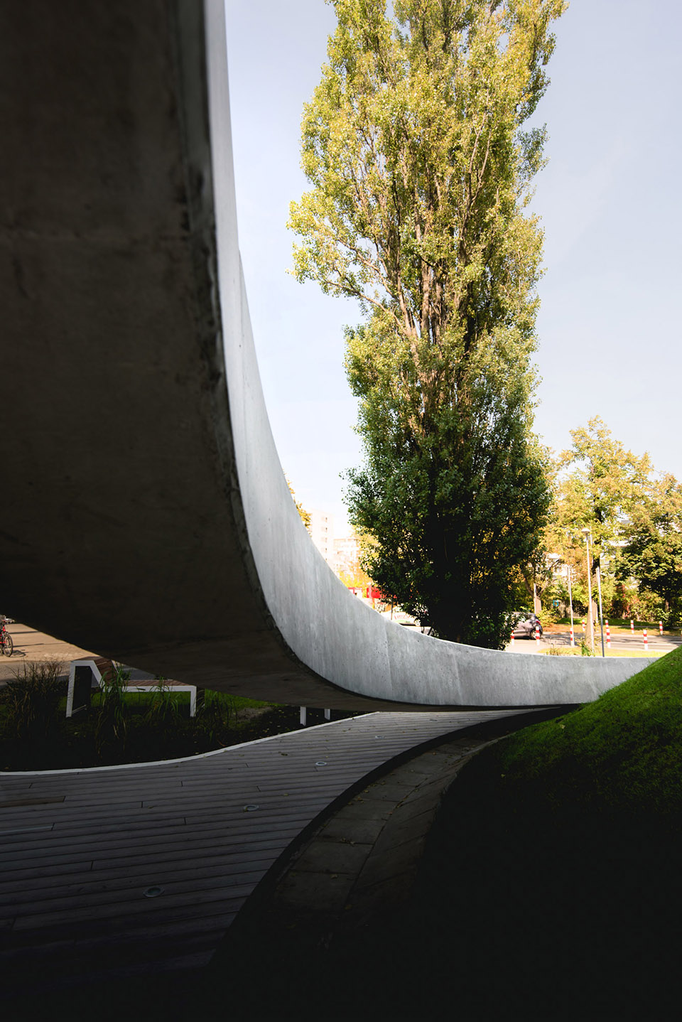 Brain Embassy Amphitheatre by mode:lina - 谷德设计网