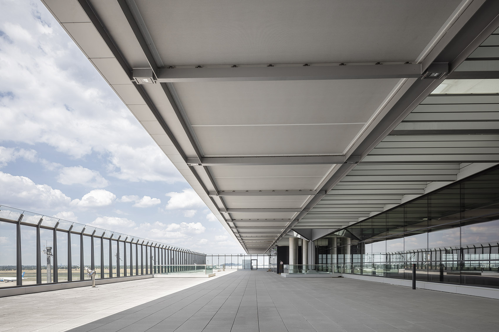 Ready for Take-off：Air traffic starting at BER by gmp - 谷德设计网