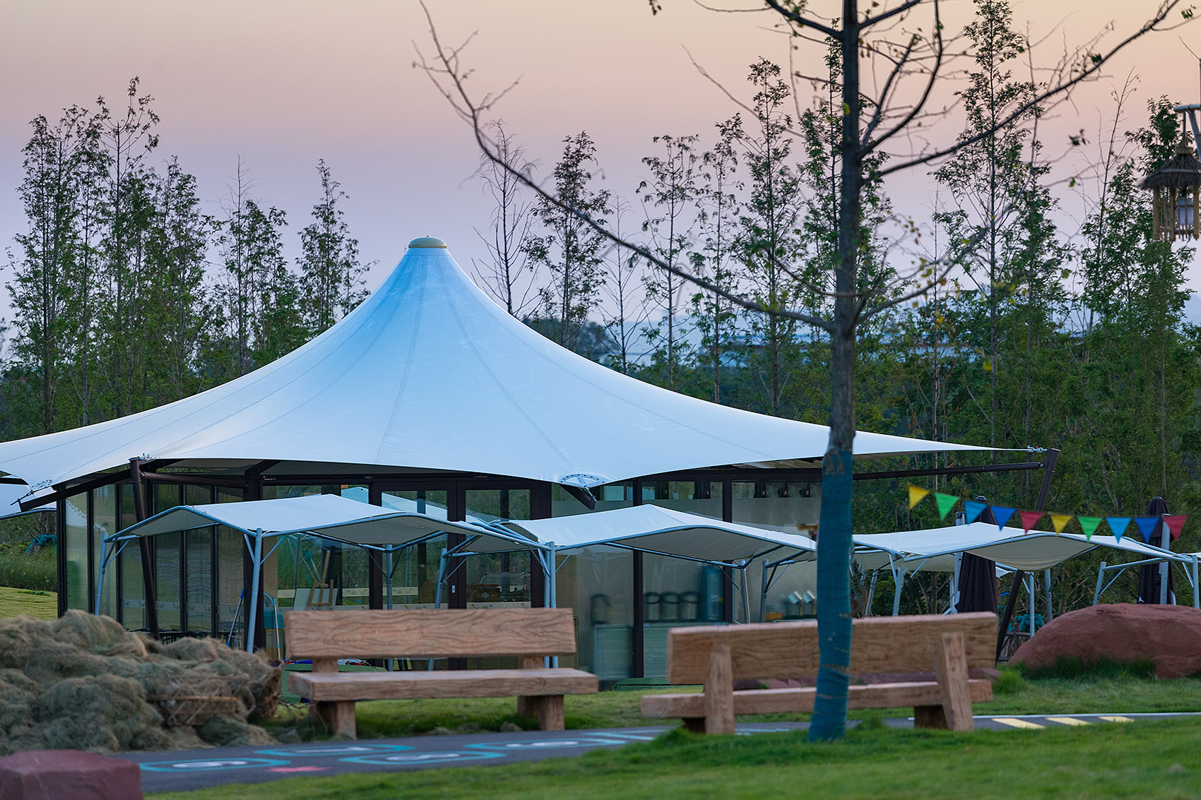 Newhope Real Estate Seed Park, China by BSED - 谷德设计网