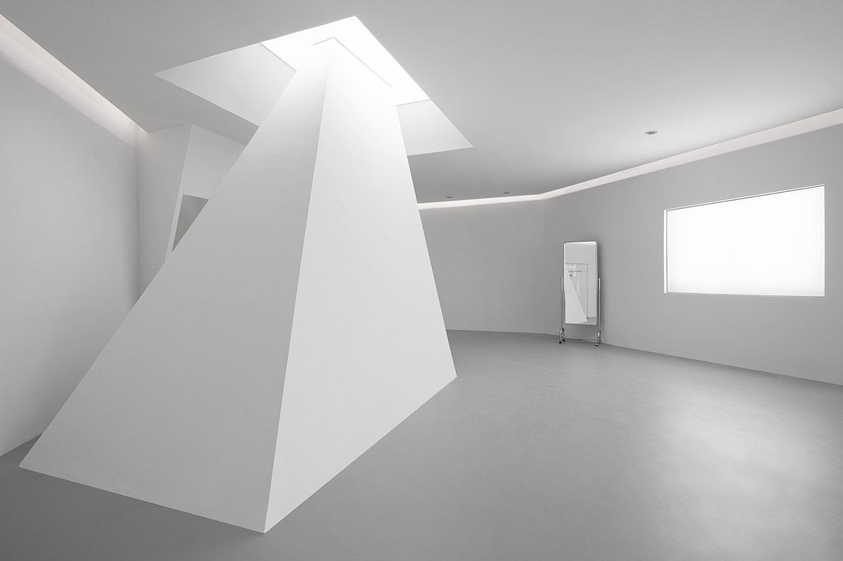 DUPU Clothing Studio, Hangzhou, China by Composition Architecture ...