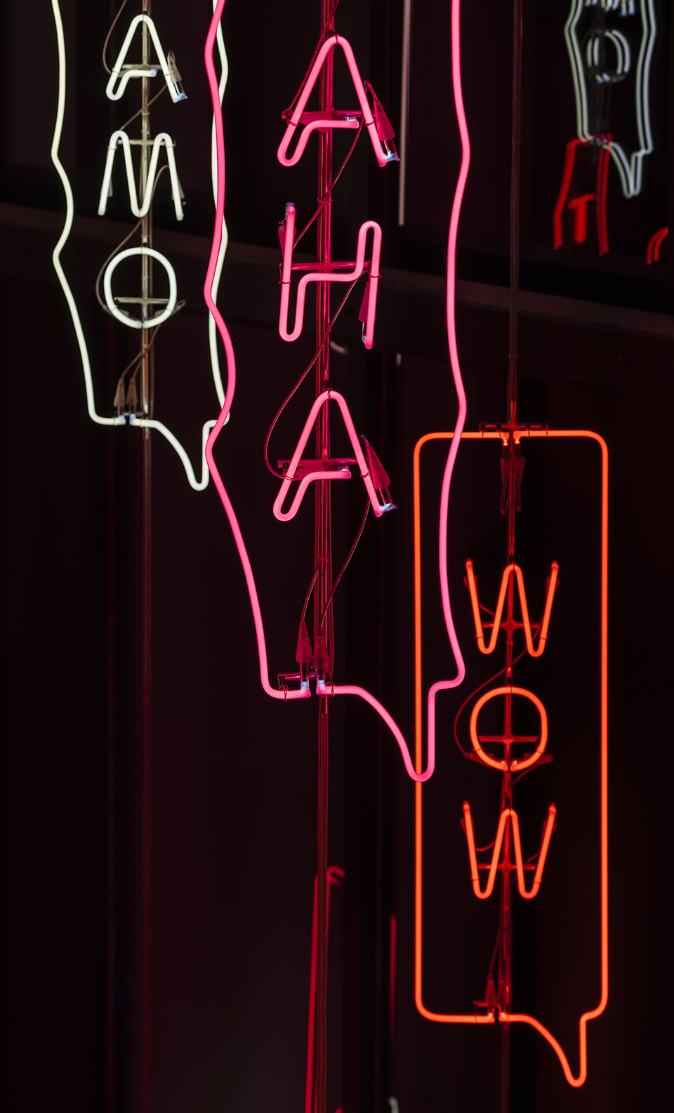 YOYO – Permanent light art installation by Brut Deluxe - 谷德设计网