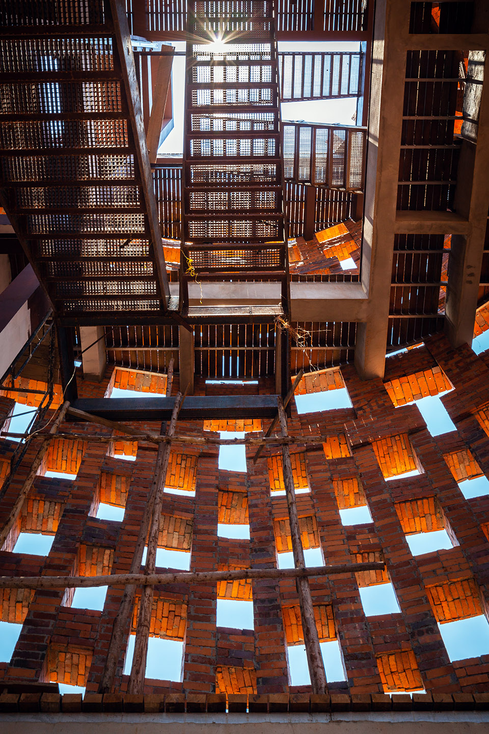 Brick Observation Tower by Bangkok Project Studio - 谷德设计网