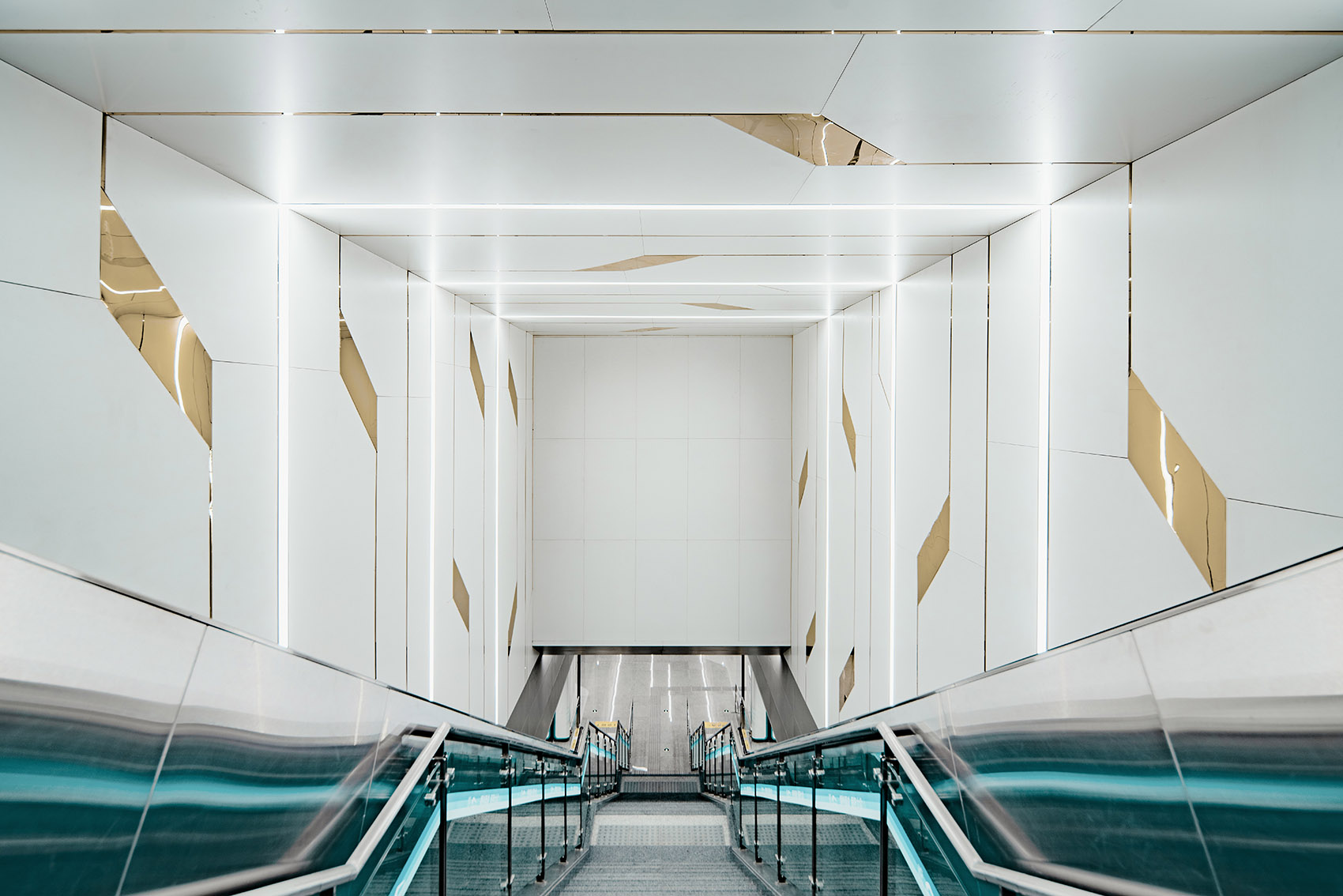 Chengdu Metro Line 18, China by J&A - 谷德设计网