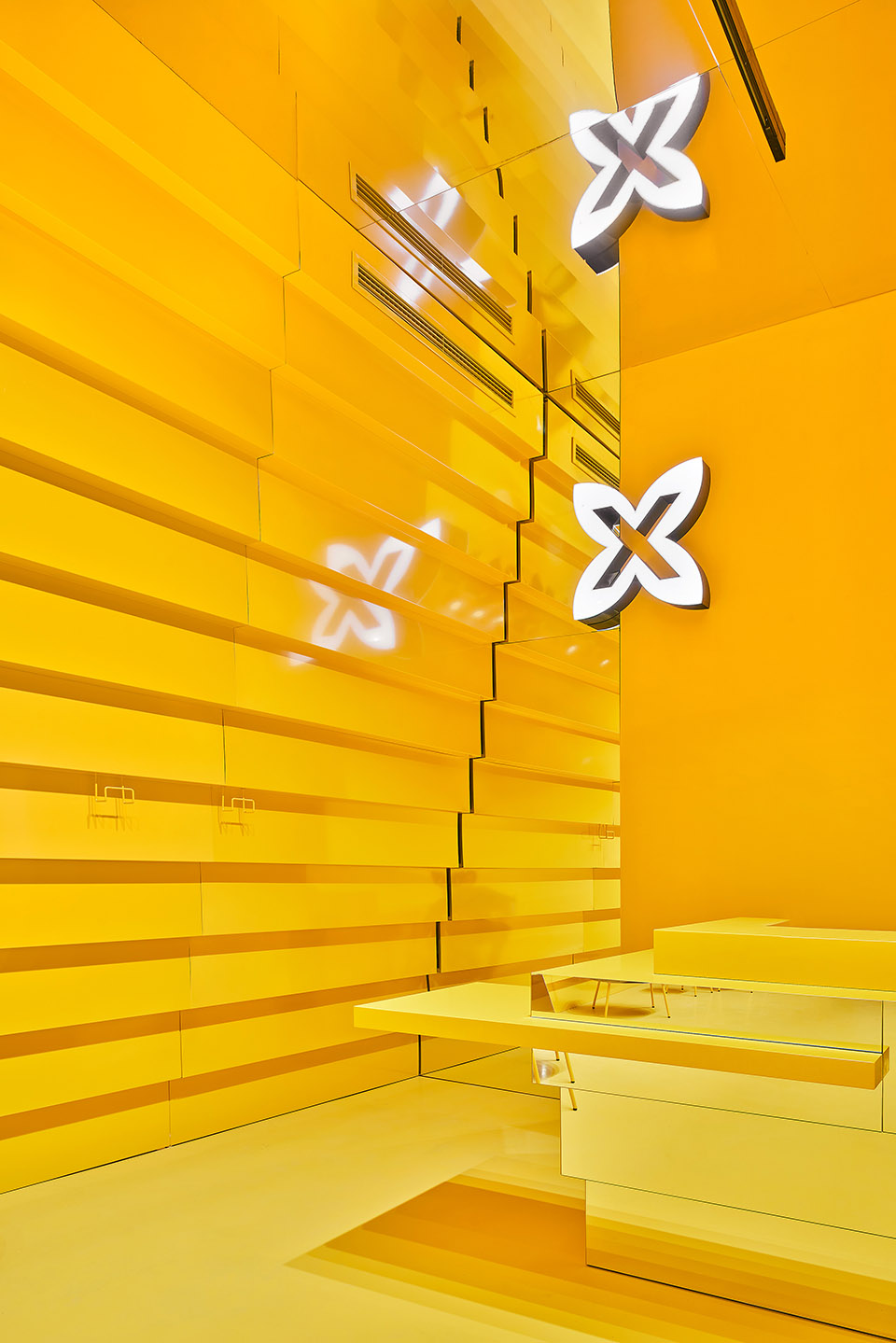 Step, Store 12, Málaga by Studio Animal - 谷德设计网