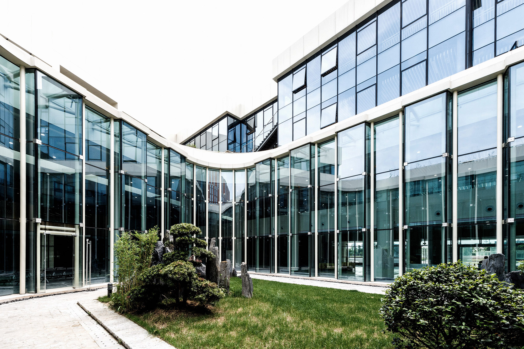 People’s Hospital of WuJiang Economic and Technology Development Area ...