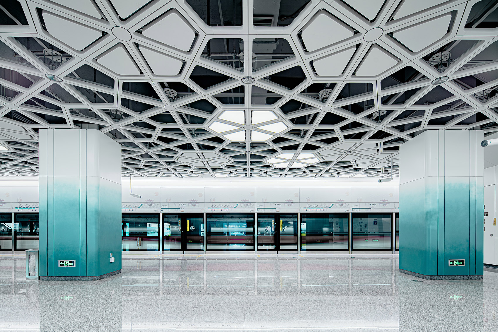 Chengdu Metro Line 18, China by J&A - 谷德设计网