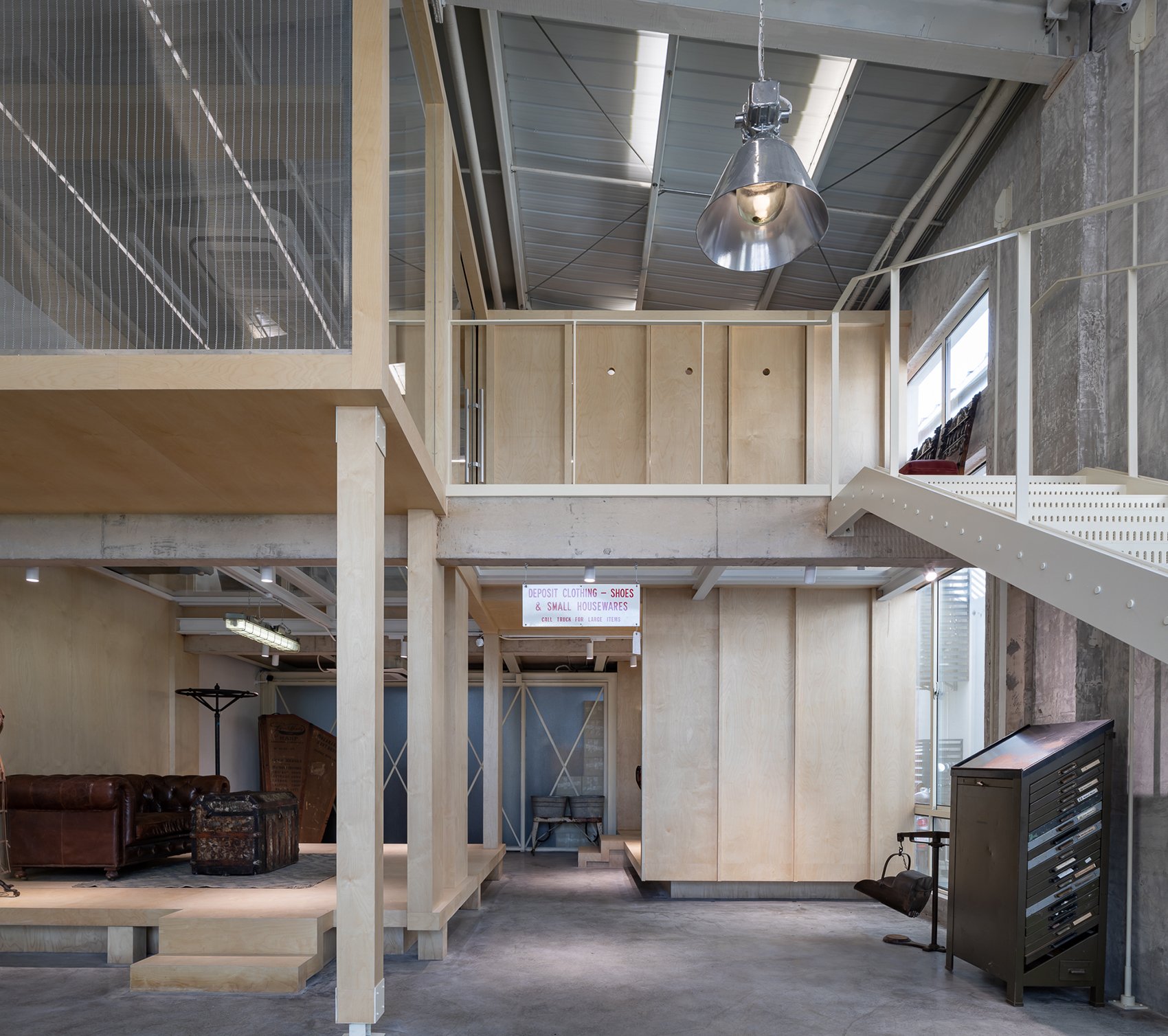 LABOUR UNION FASHION STUDIO by triostudio - 谷德设计网