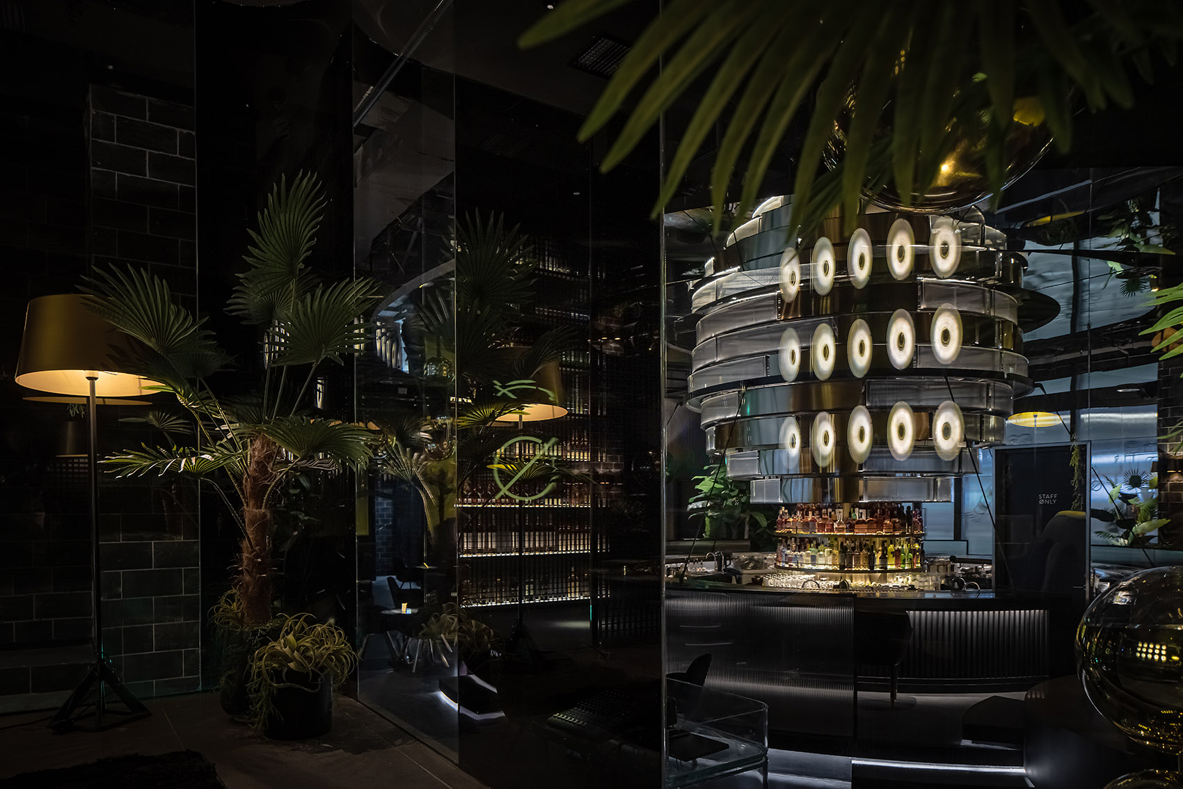 PLUTO BAR by triostudio - 谷德设计网