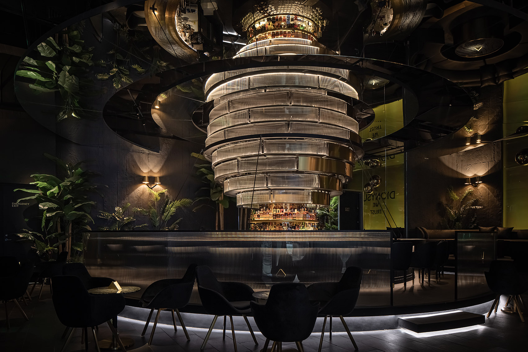 PLUTO BAR by triostudio - 谷德设计网