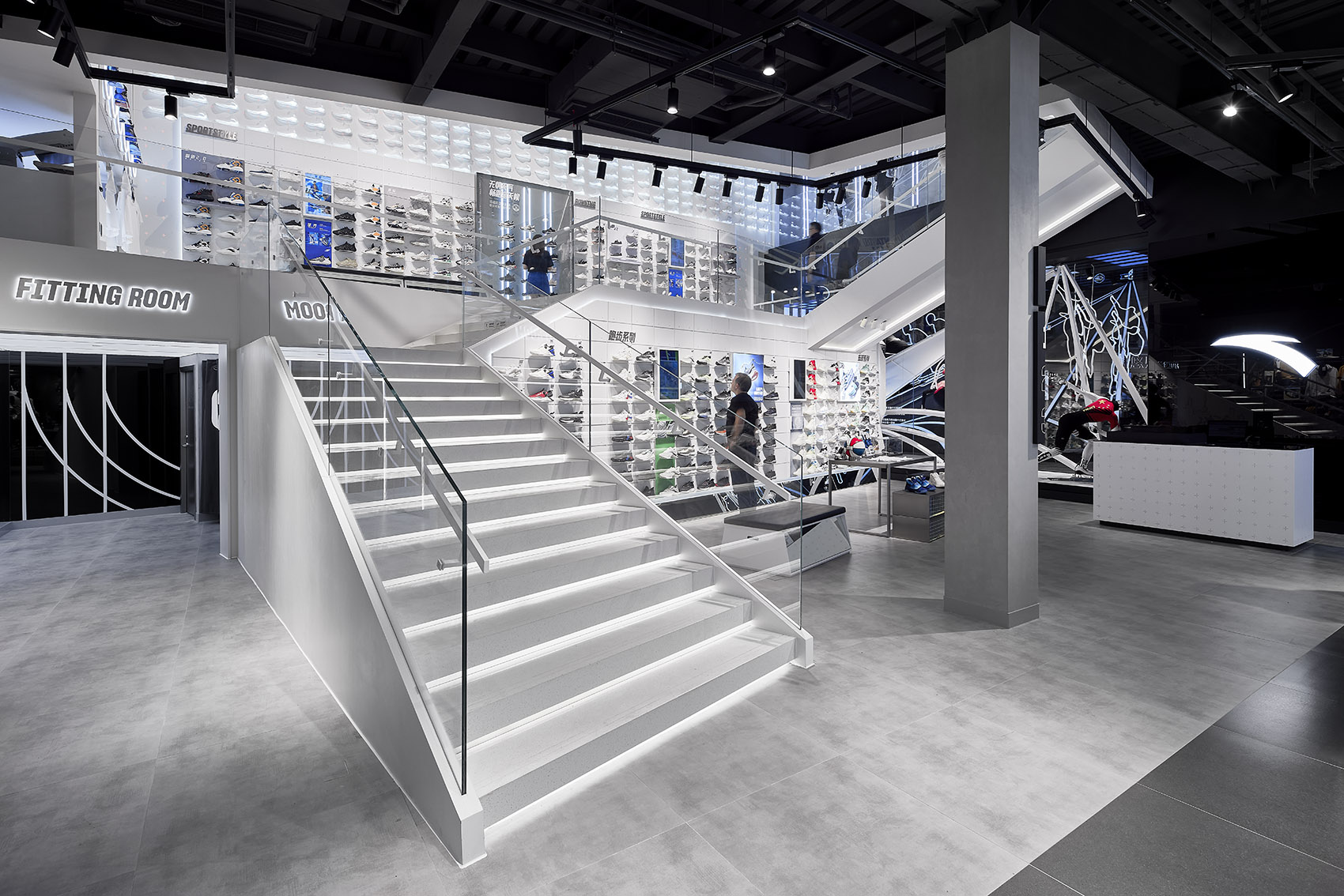 Anta Flagship Store, China by Gensler - 谷德设计网