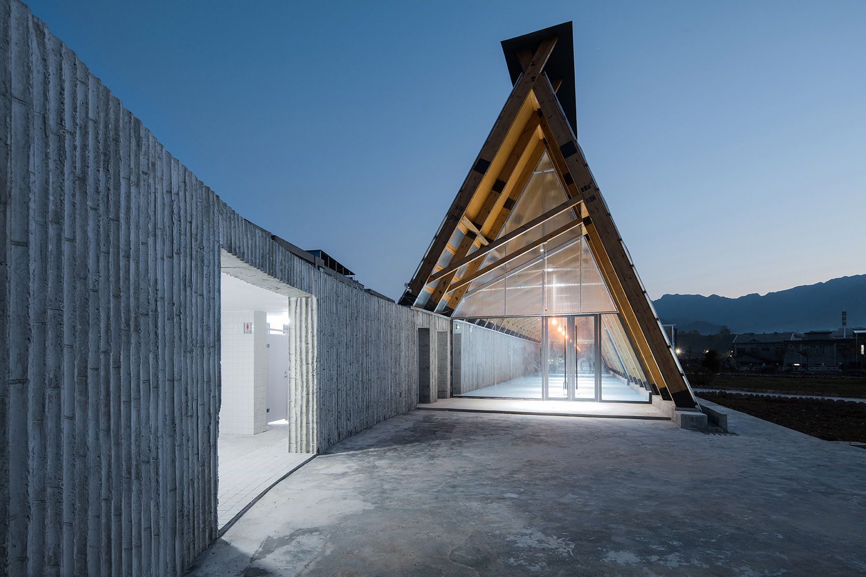 Strawberry Farm Activity Hall, China by Describing Architecture Studio ...