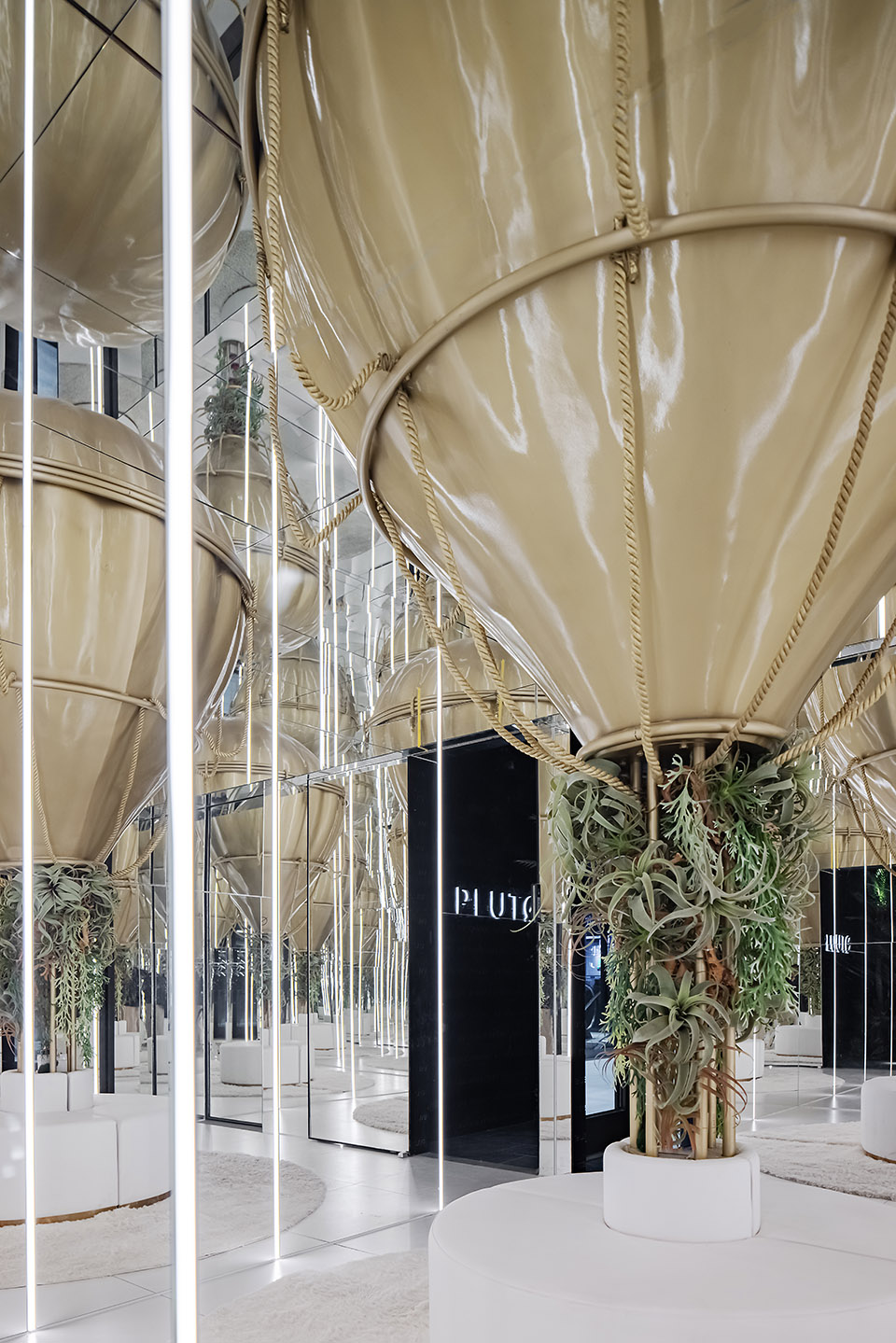 PLUTO BAR by triostudio - 谷德设计网