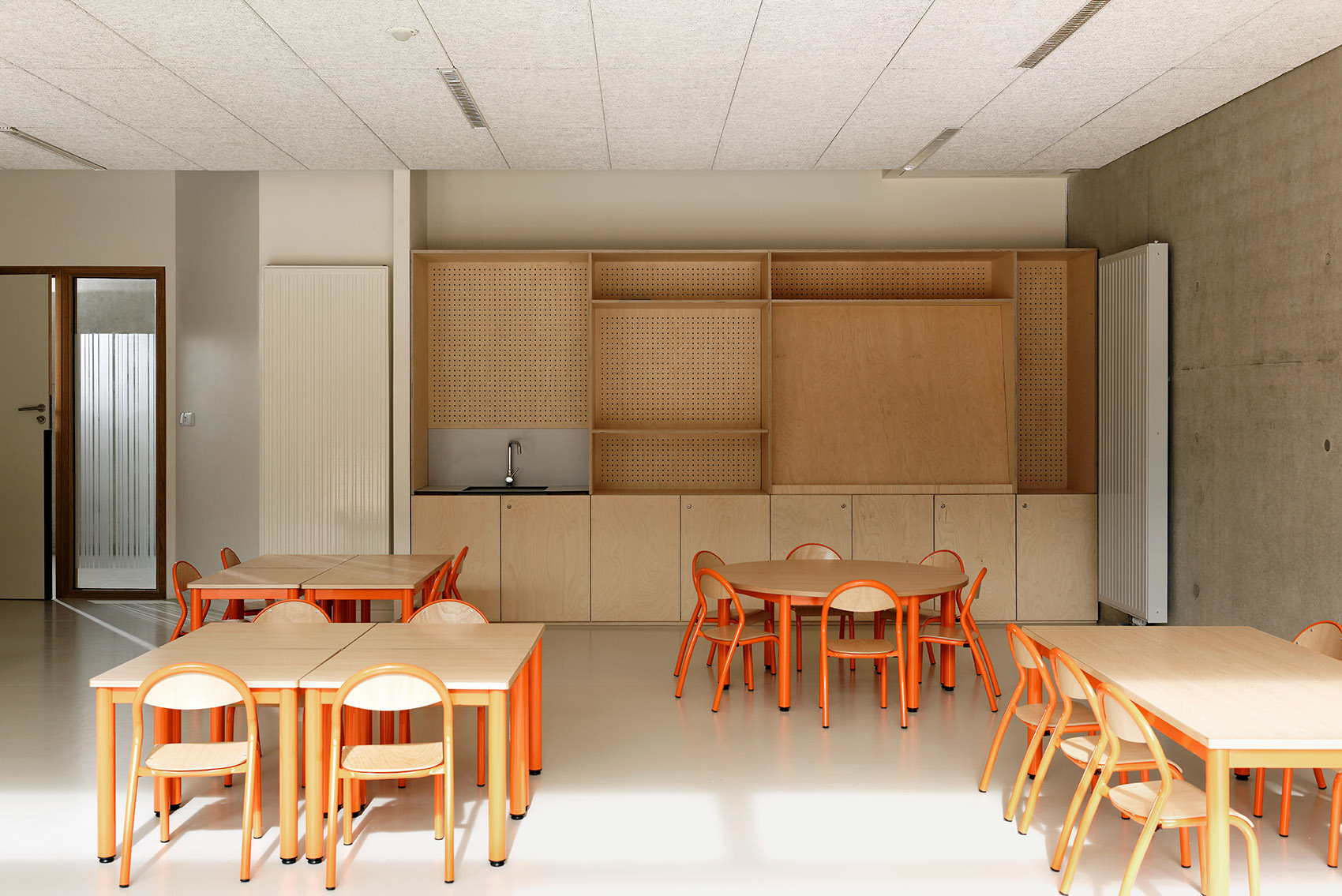 School Center and Leisure Activity Center in Antony by Dietmar ...